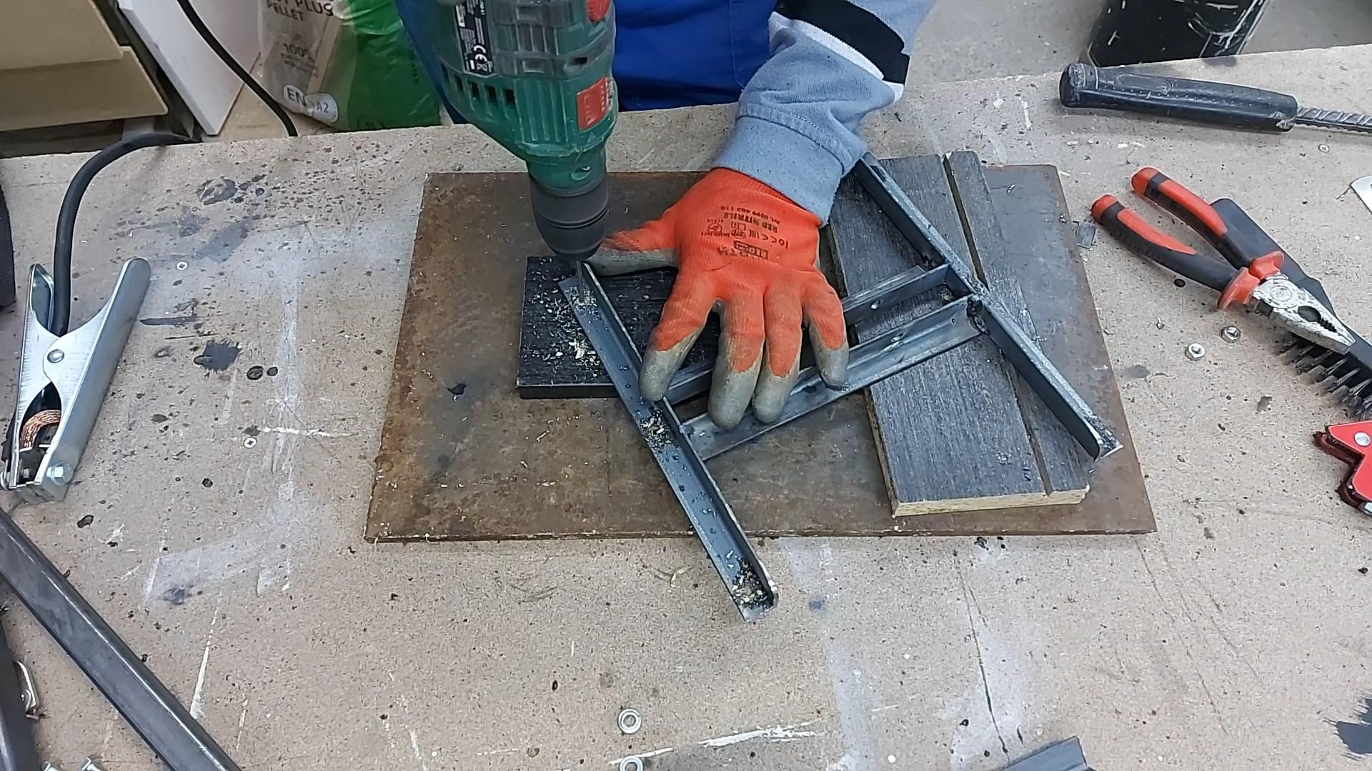 DIY Ski Sled - Plezuh : 12 Steps (with Pictures) - Instructables