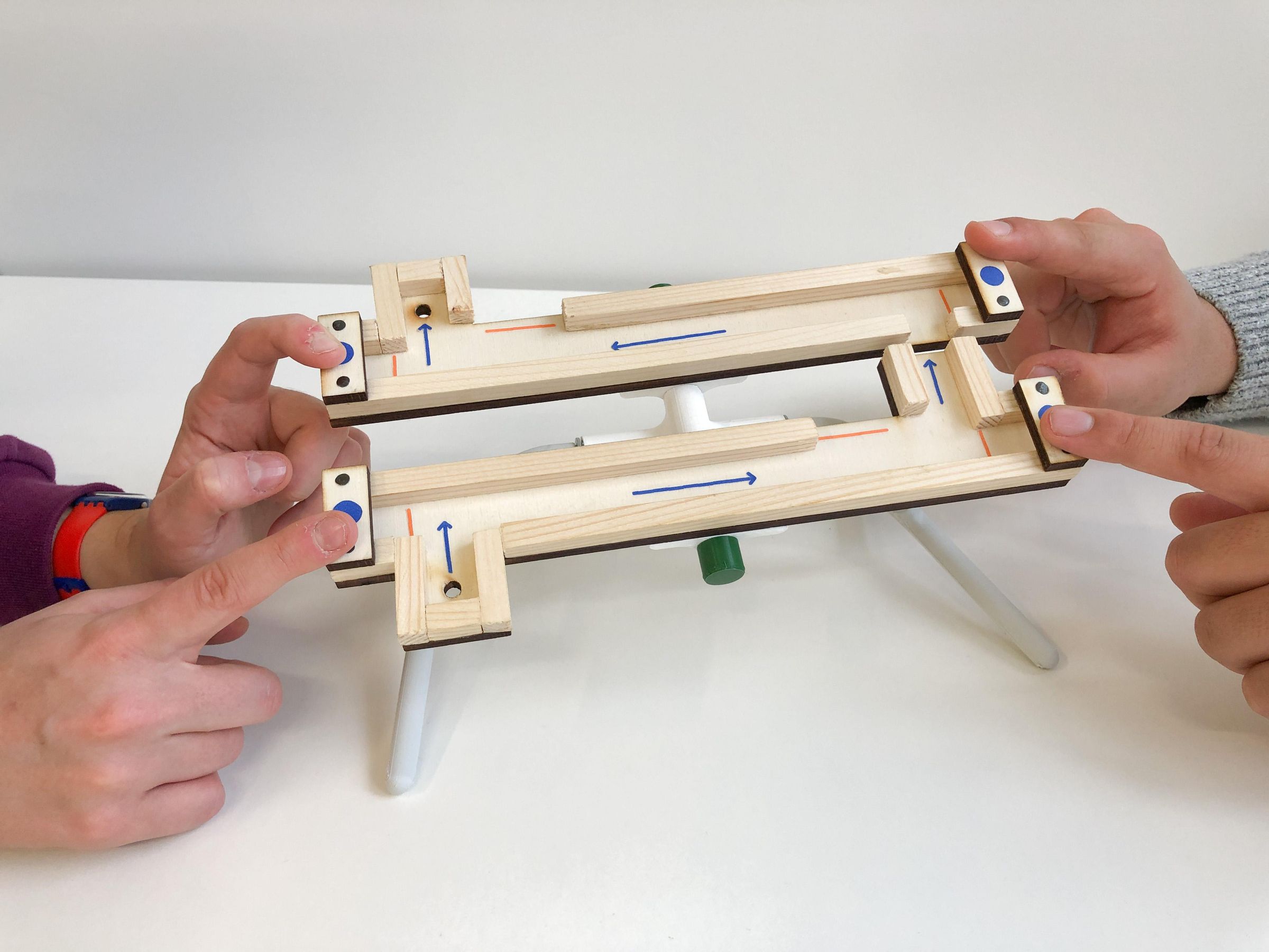 Labybille - Collaborative Labyrinth : 8 Steps - Instructables