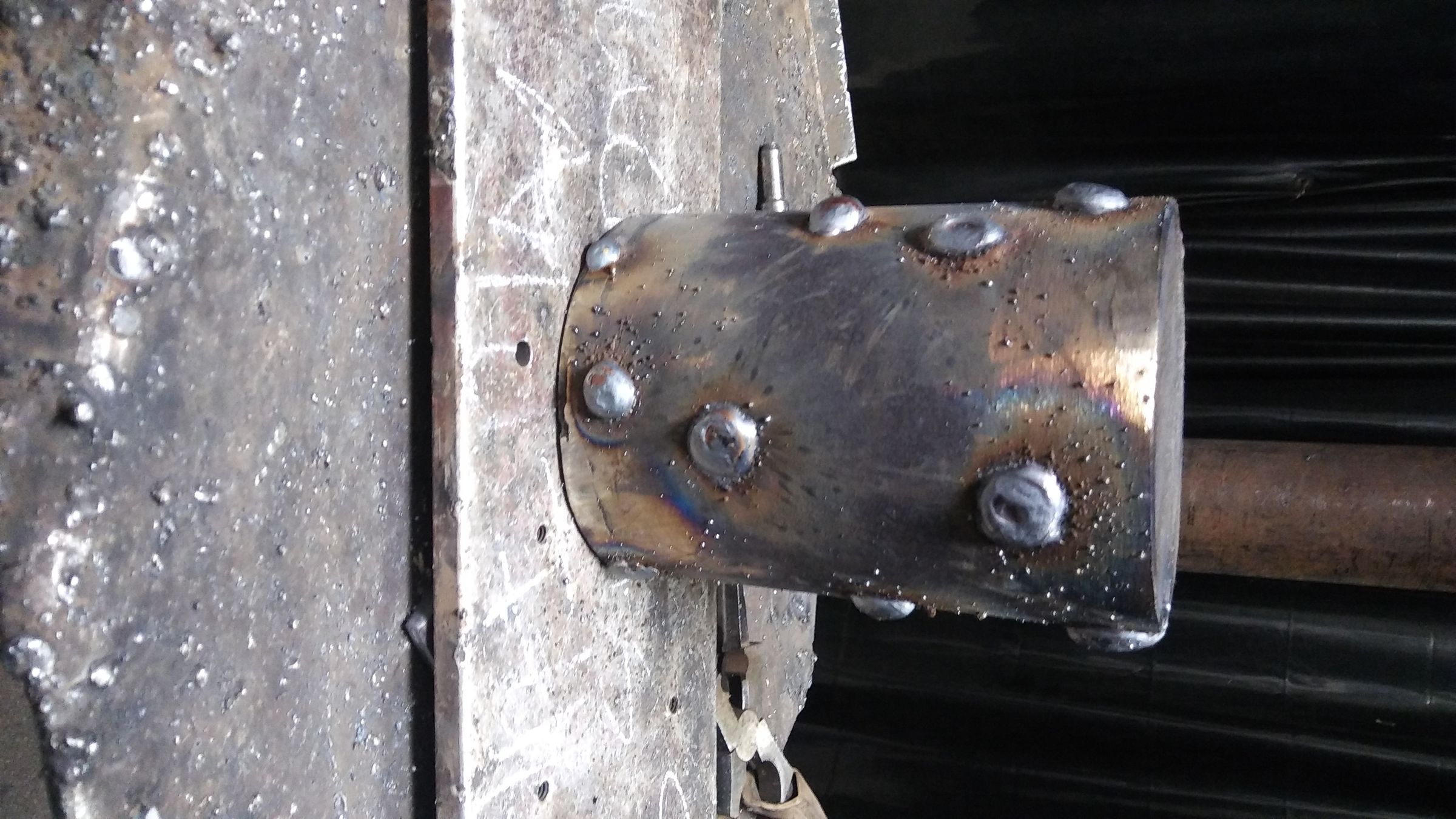 Realistic Metal Log With Love Birds Sculpture : 27 Steps (with Pictures ...