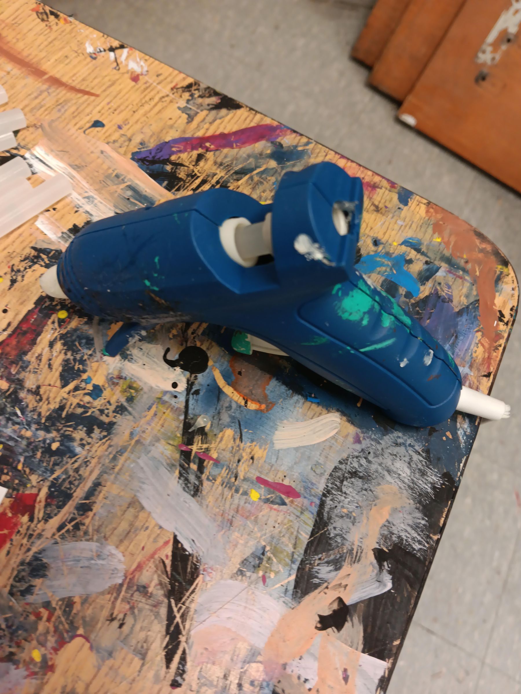 Junk Robot : 5 Steps - Instructables