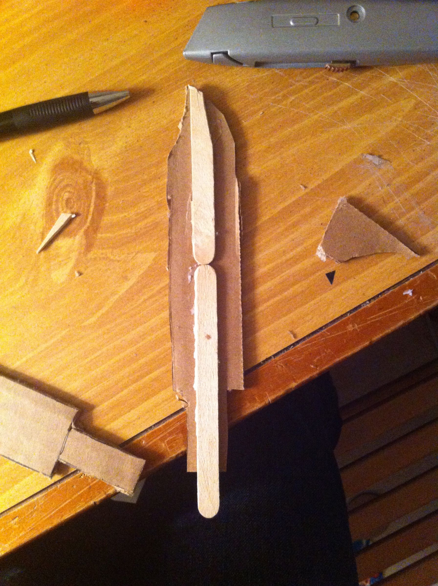 How to Make a Combat Knife Out of Cardboard : 5 Steps - Instructables