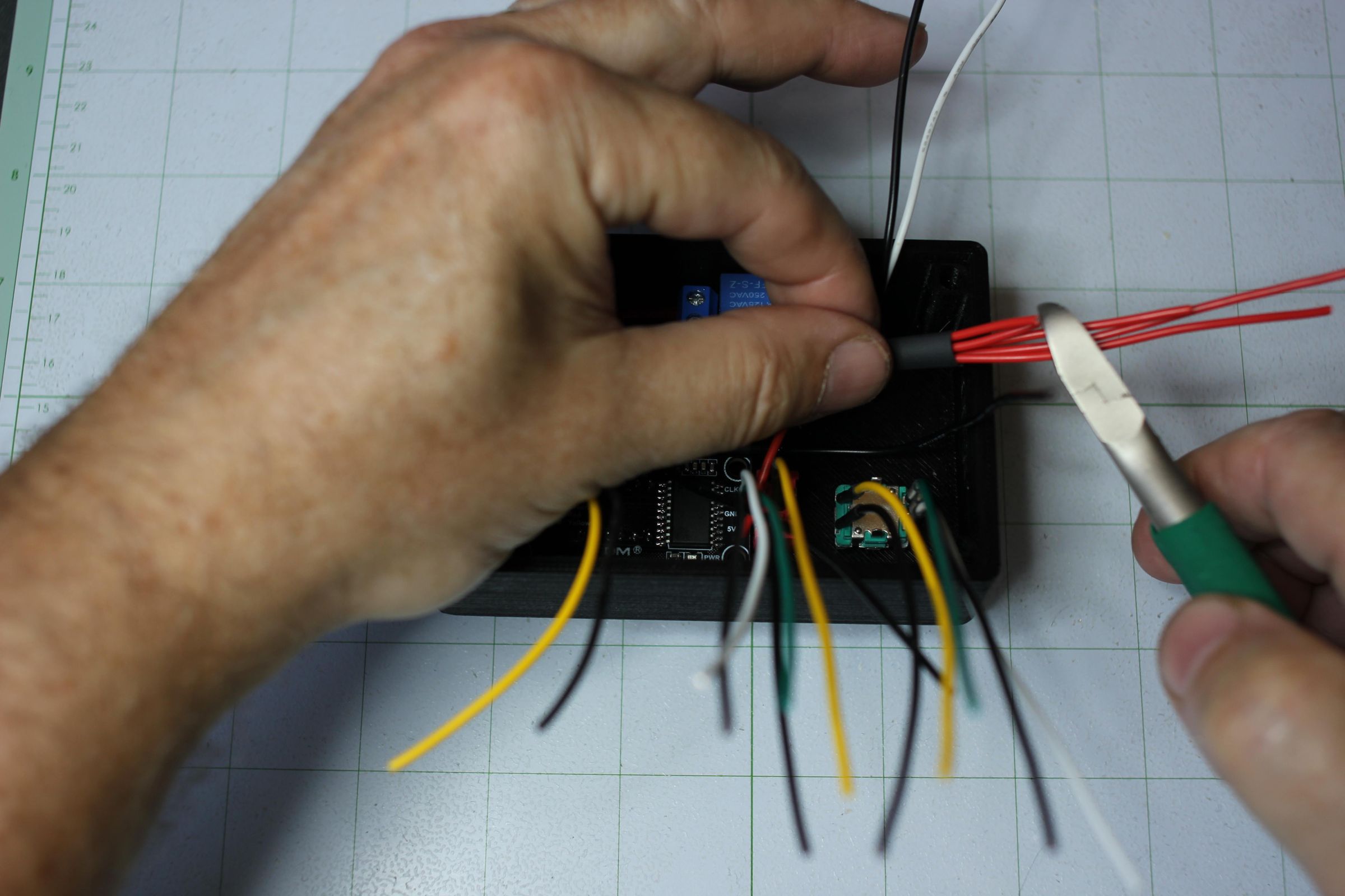 Adjustable Thermostatic Relay (using Arduino Nano) : 8 Steps (with Pictures) - Instructables