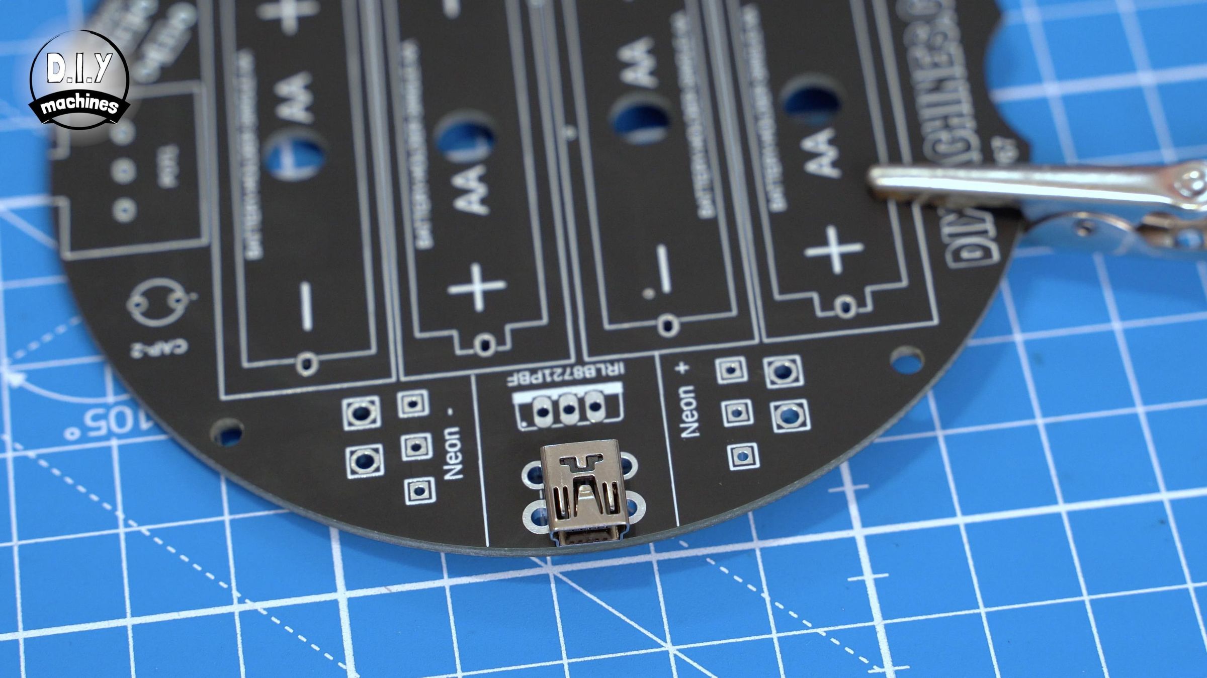 Make Your Own Customisable Desktop LED Neon Signs / Lights : 18 Steps ...