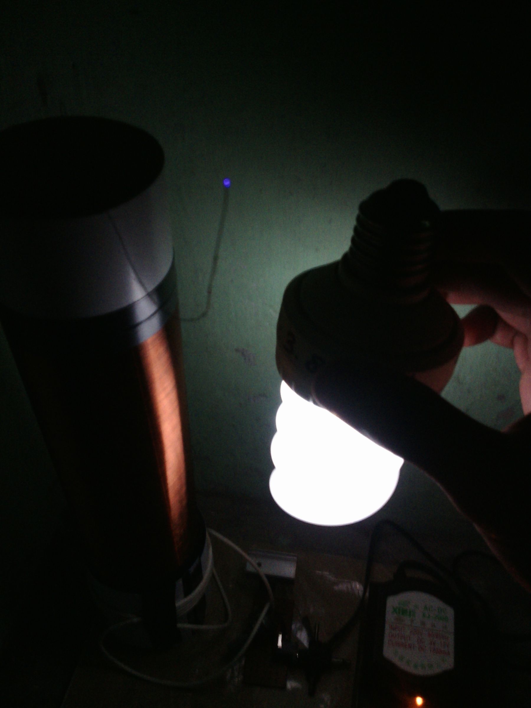 Simple Tesla Coil : 5 Steps (with Pictures) - Instructables