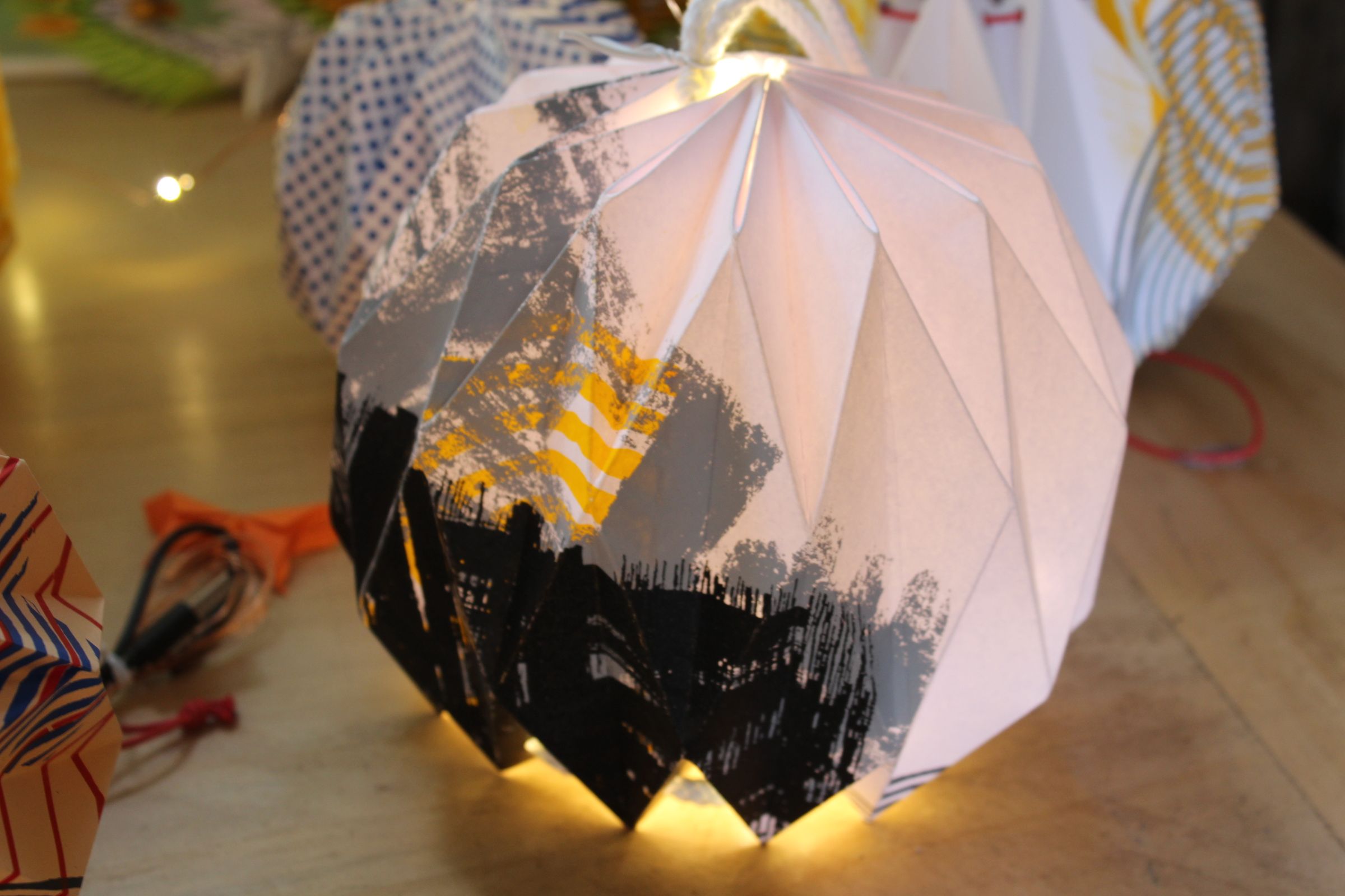 Origami Paper Lamp : 9 Steps - Instructables