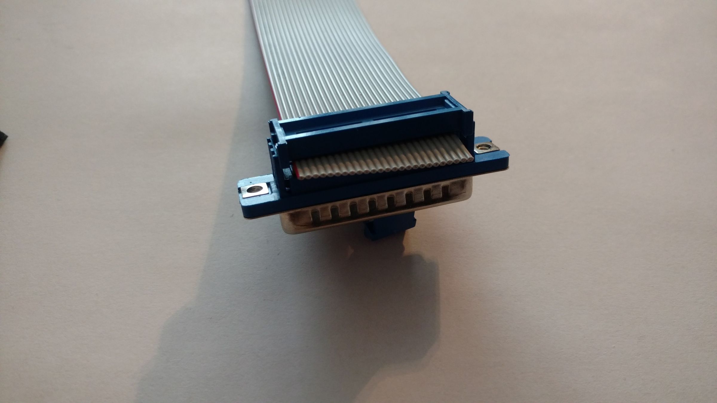 DIY IDC26 Female to DB25 Male Ribbon Cable : 4 Steps (with Pictures ...