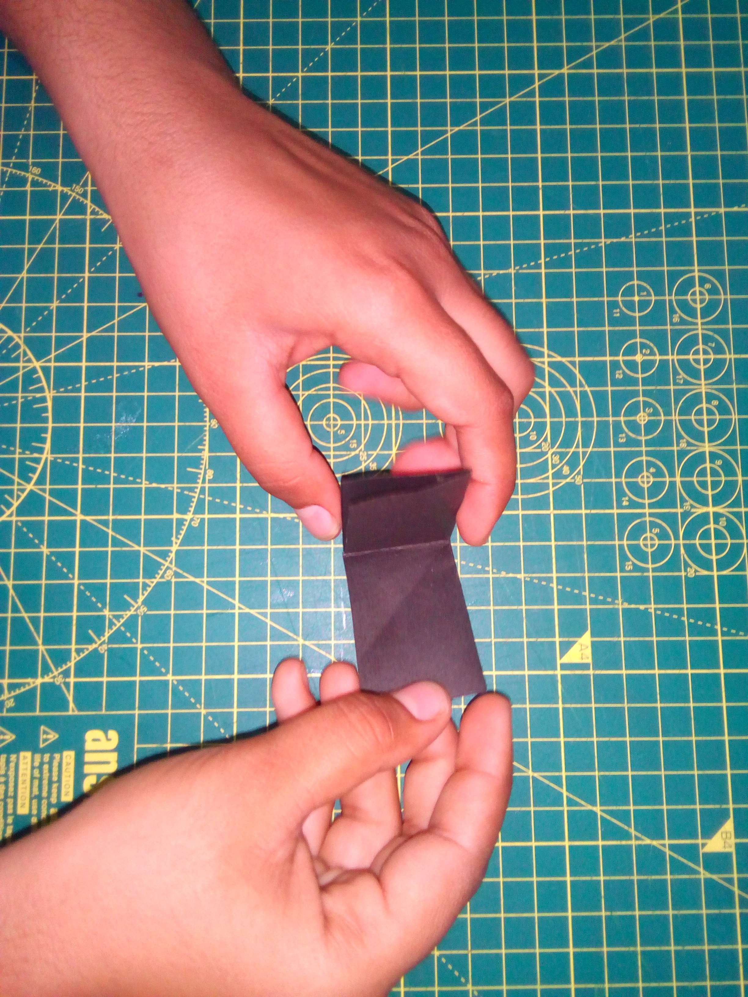 Origami Key Chain : 9 Steps (with Pictures) - Instructables