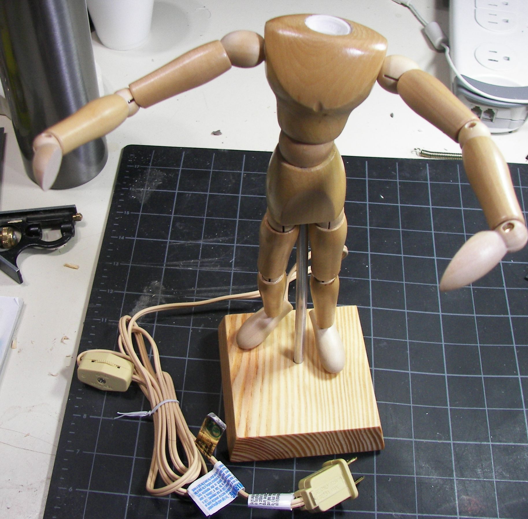 Wood Manikin Figure Lamp With IPad - a DIY Tutorial : 10 Steps (with ...