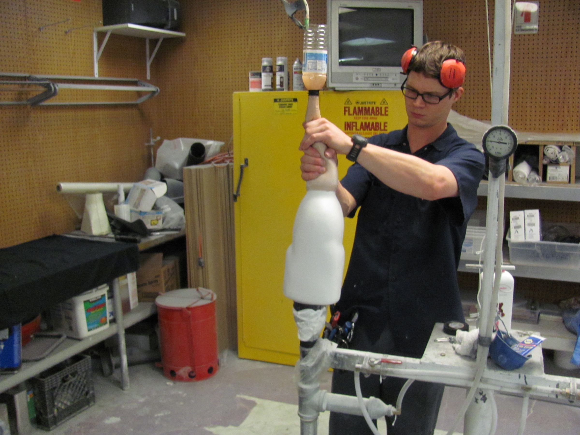 How a Prosthetic Leg Is Made! : 5 Steps (with Pictures) - Instructables