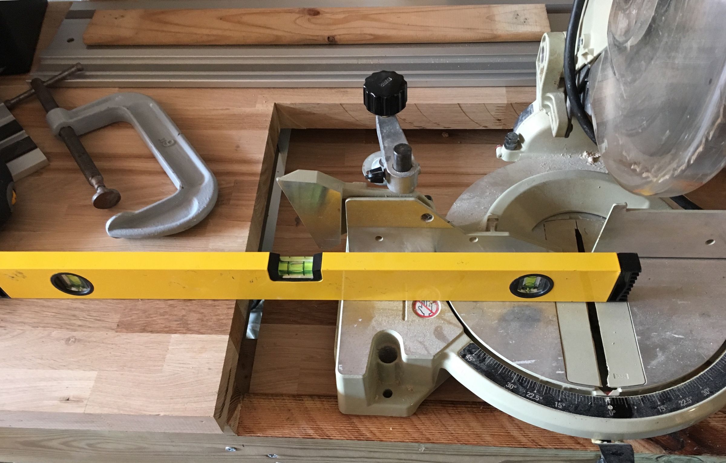 Heavy Duty Workbench With Chop Saw : 9 Steps (with Pictures ...
