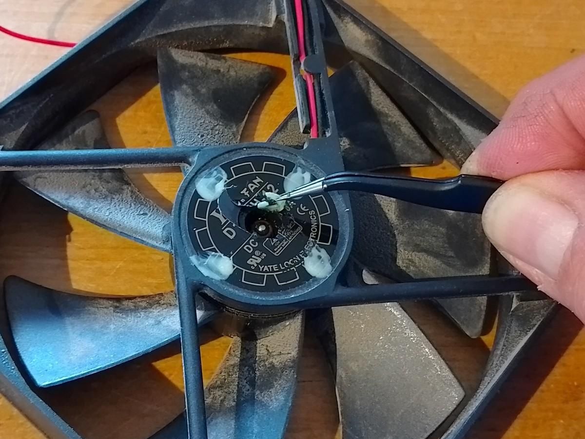 Improve a CPU Fan : 5 Steps - Instructables
