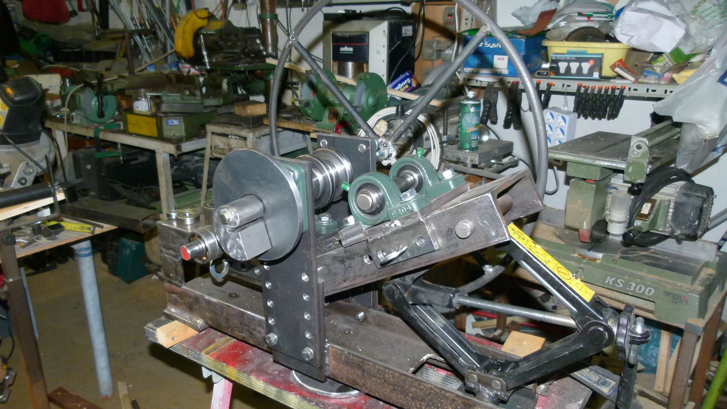DIY - Metal Roller Bender : 6 Steps (with Pictures) - Instructables