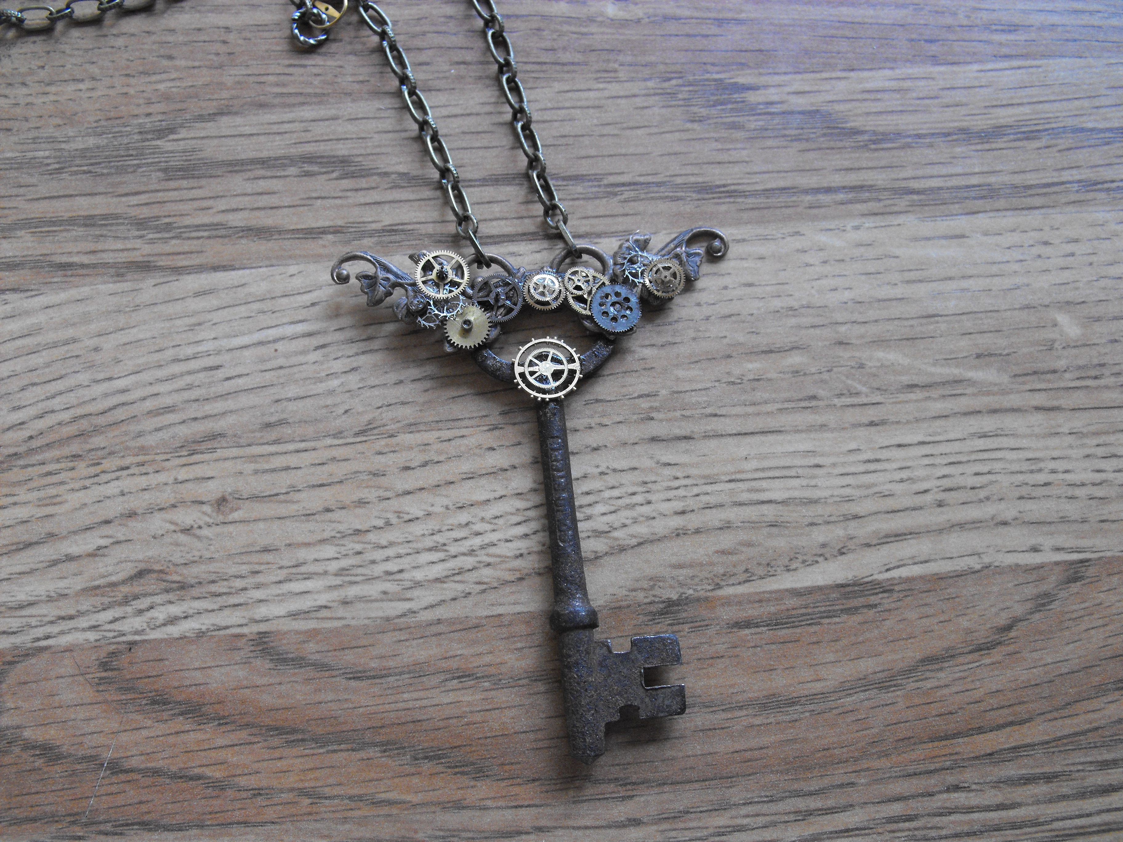Skeleton Key Necklace - Instructables