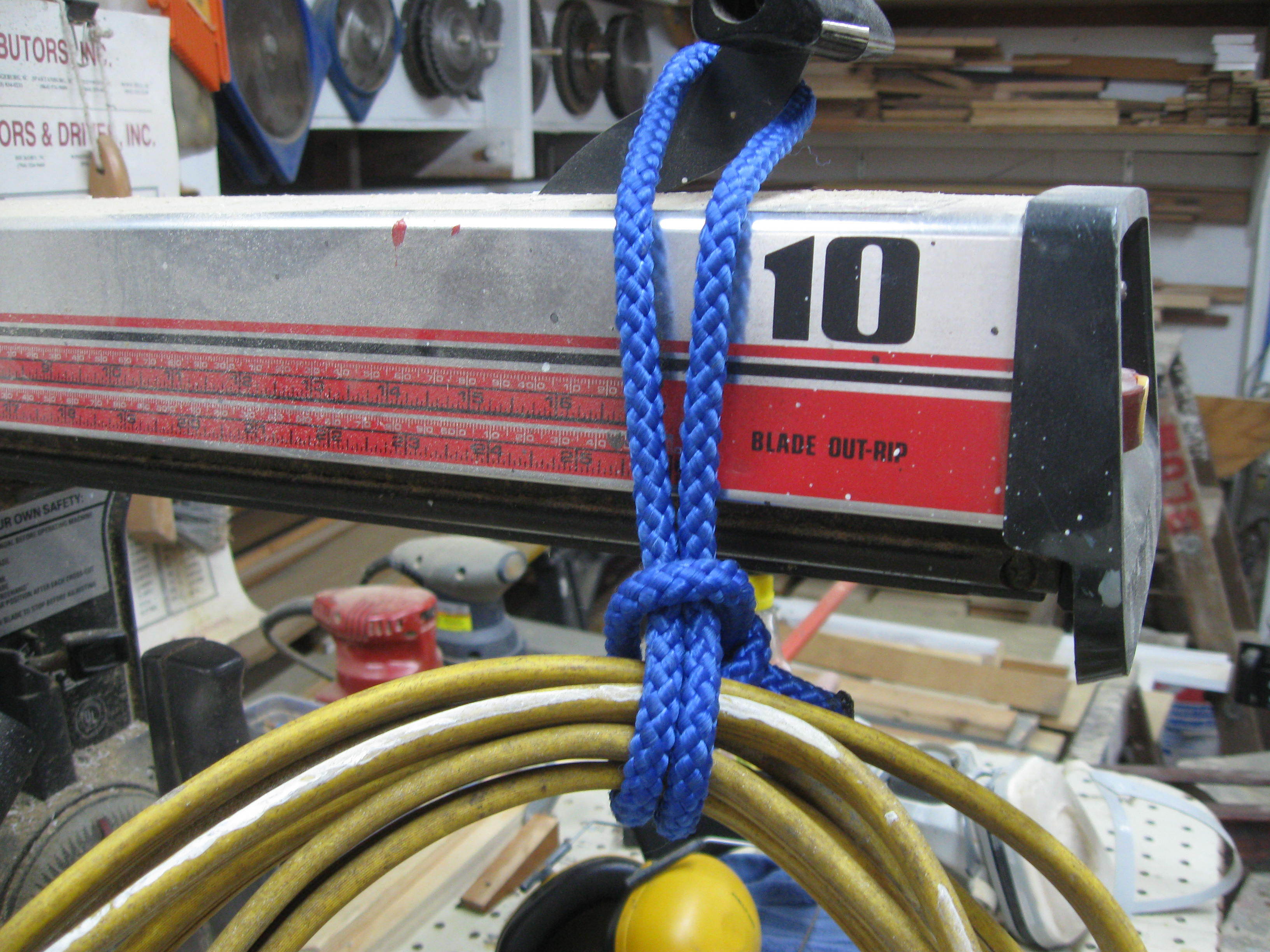 Extension Cord Storage Loops : 6 Steps - Instructables