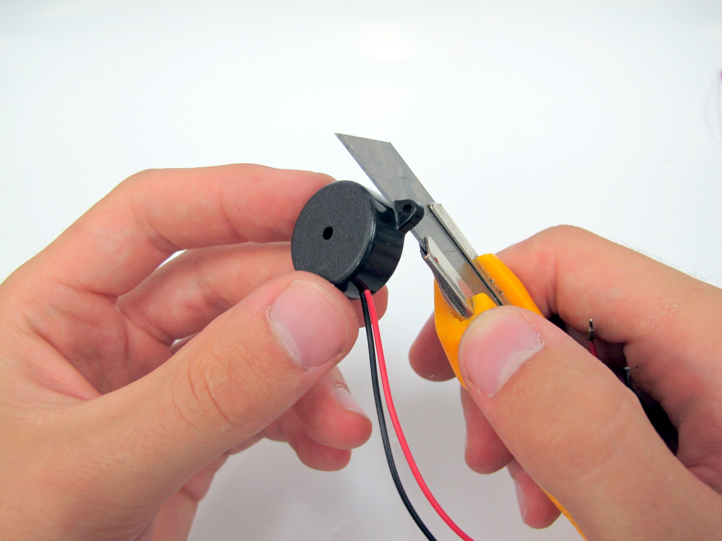 Fridge Door Detector Alarm : 13 Steps (with Pictures) - Instructables