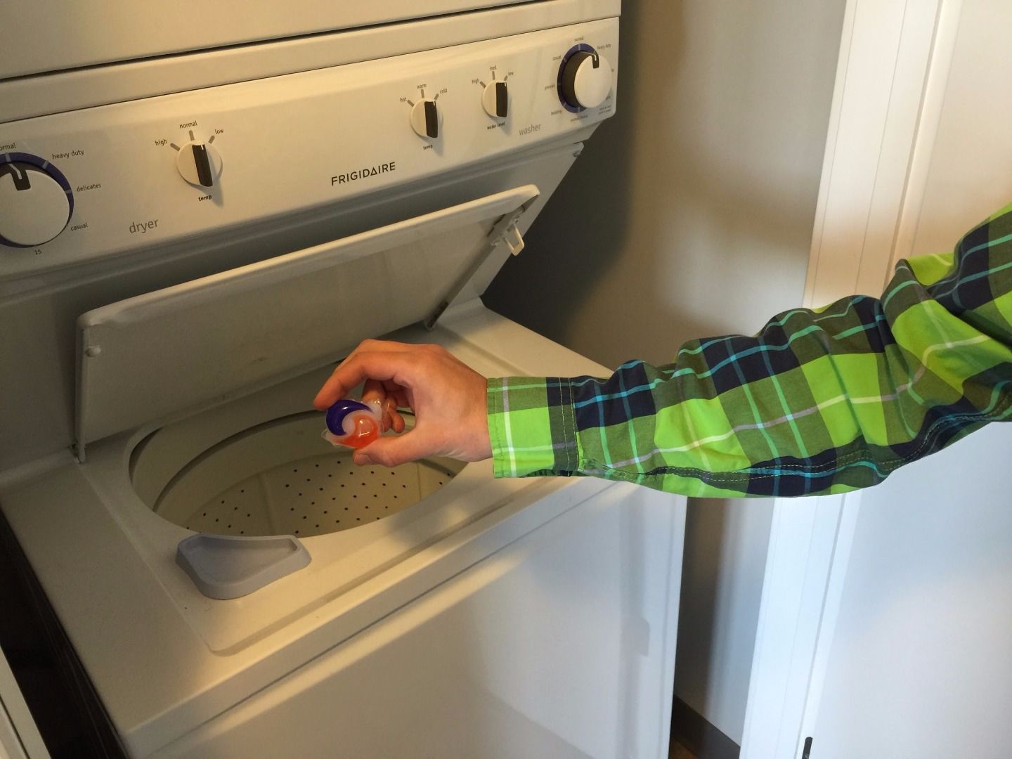 How to Do Laundry 101 : 5 Steps - Instructables