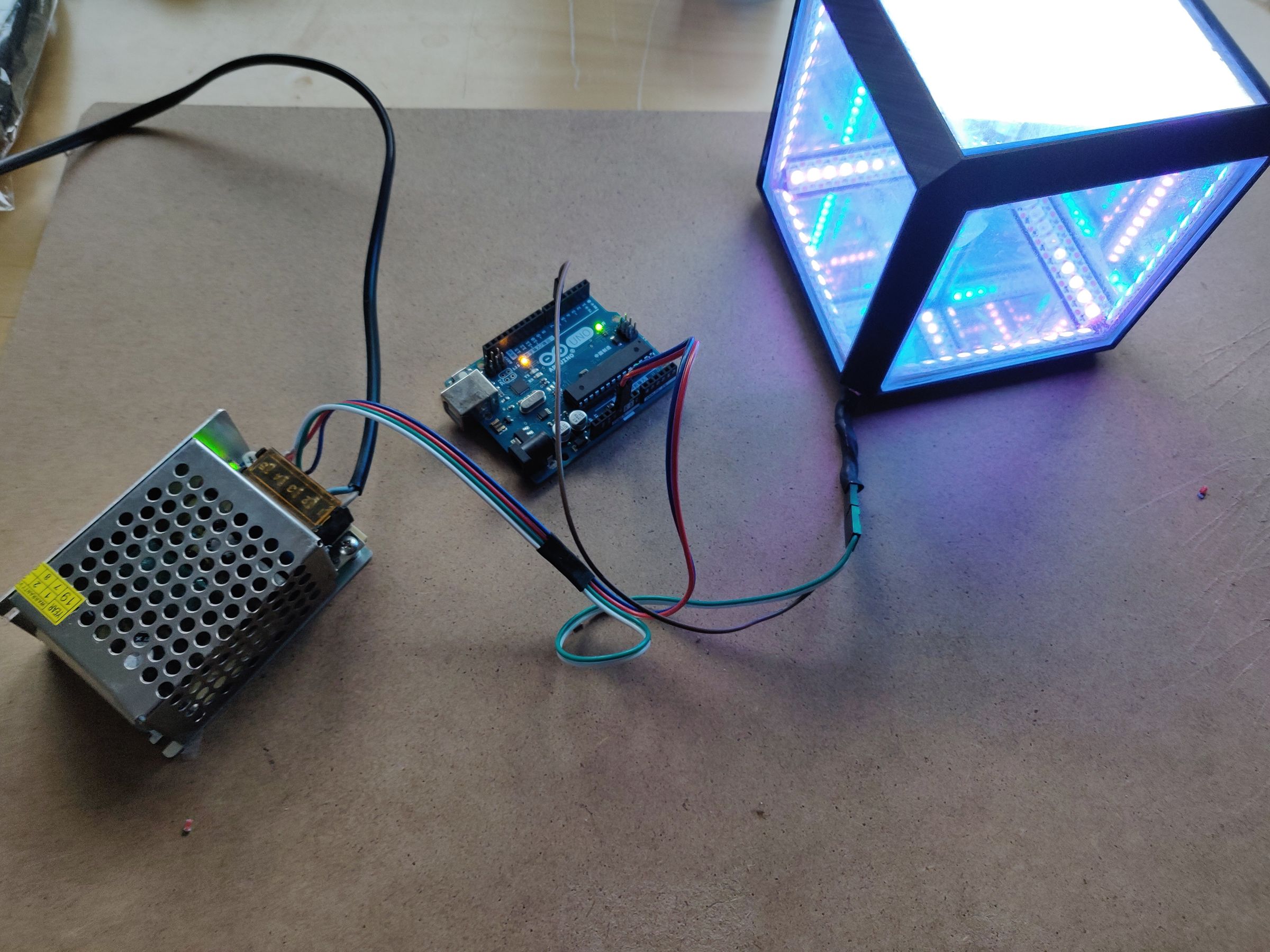 "Easy" Infinity Cube : 14 Steps (with Pictures) - Instructables