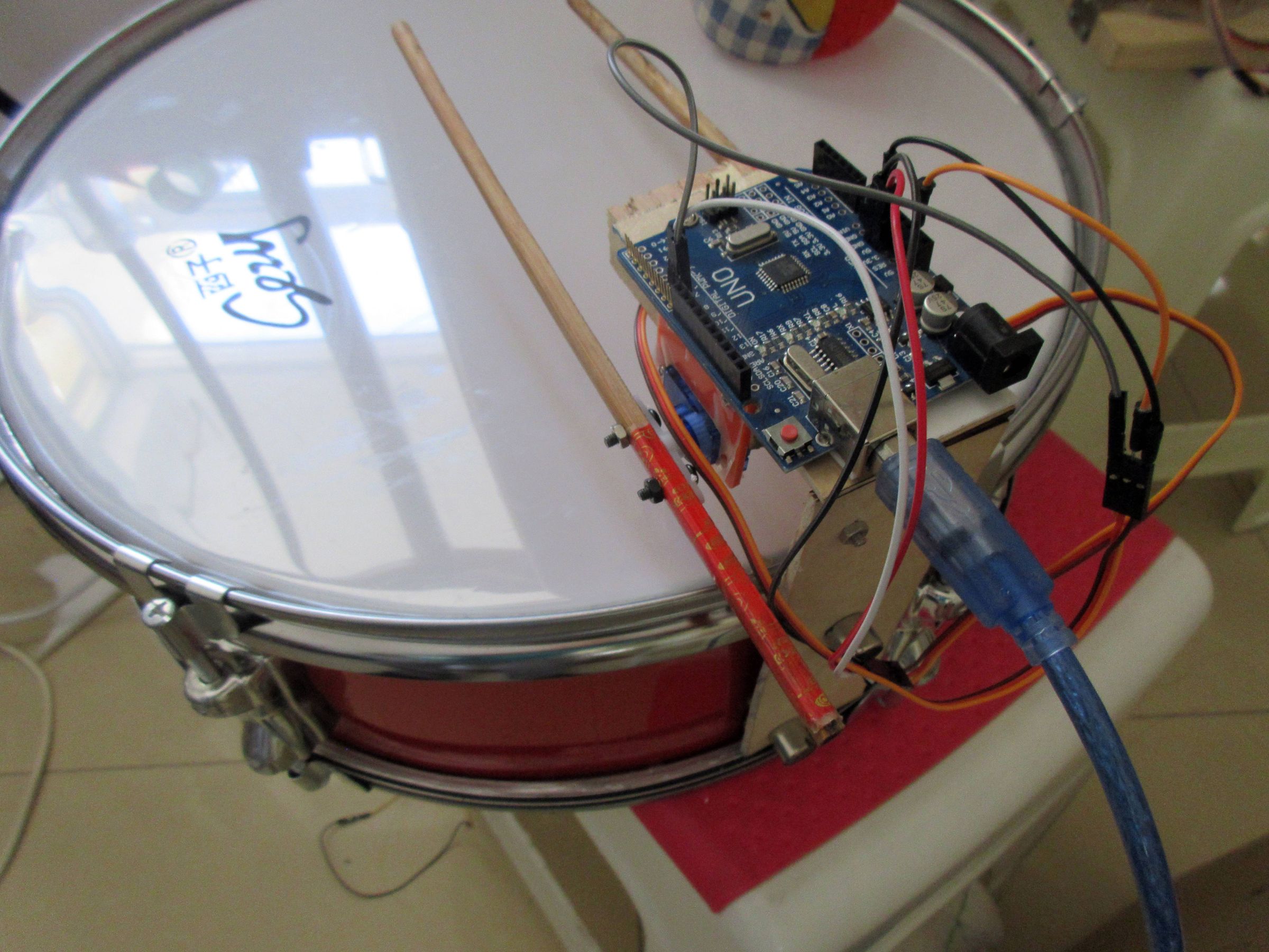 Arduino Servo Drum Machine : 4 Steps - Instructables