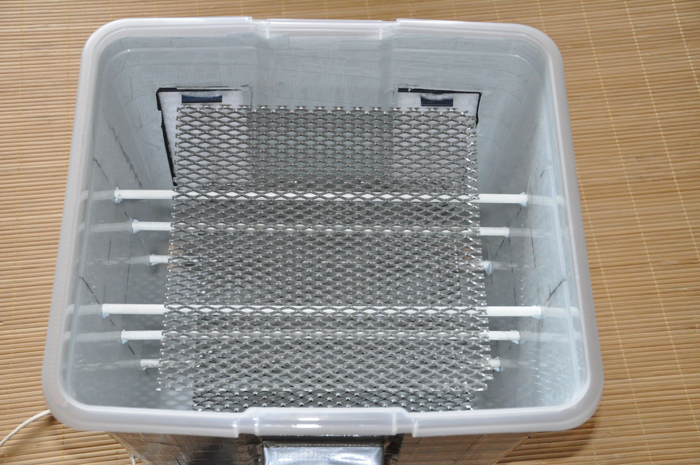 Plastic Box Jerky/biltong Maker and Dehydrator. : 8 Steps - Instructables