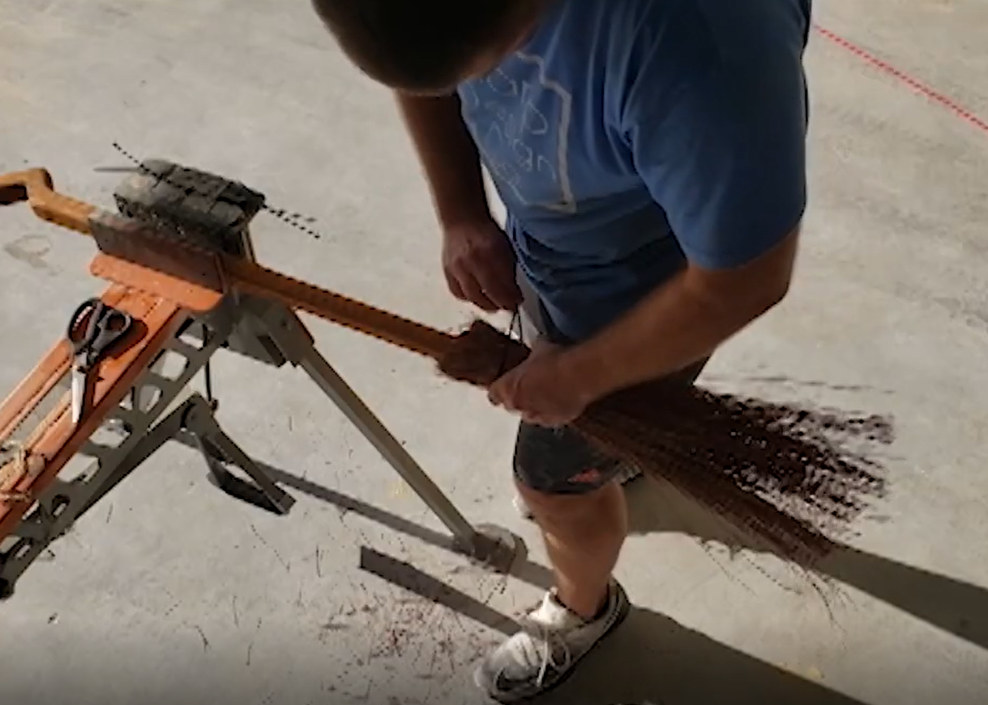 DIY Wicked Witch Broom : 13 Steps (with Pictures) - Instructables