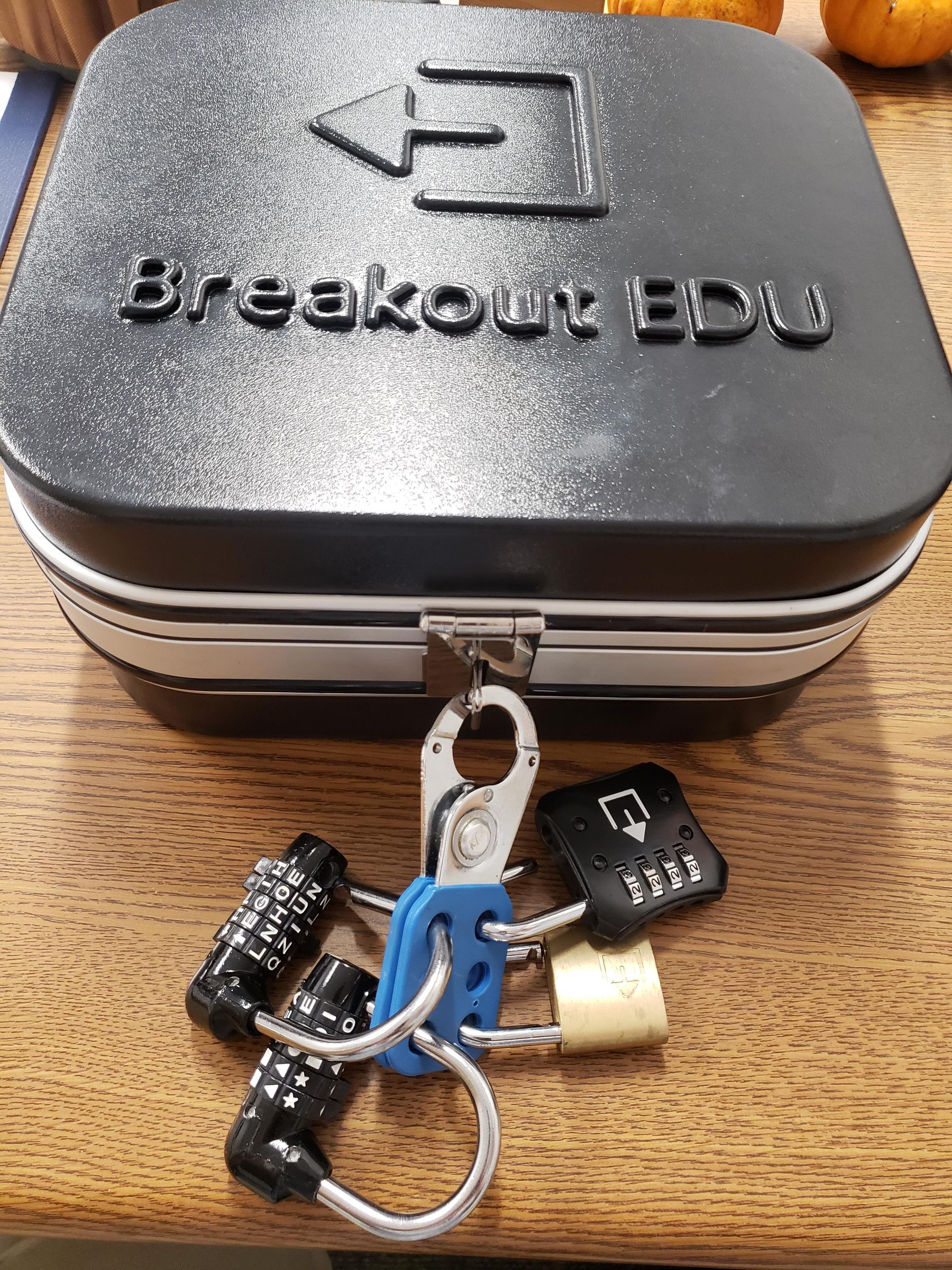 Family Gathering Breakout Box : 7 Steps (with Pictures) - Instructables