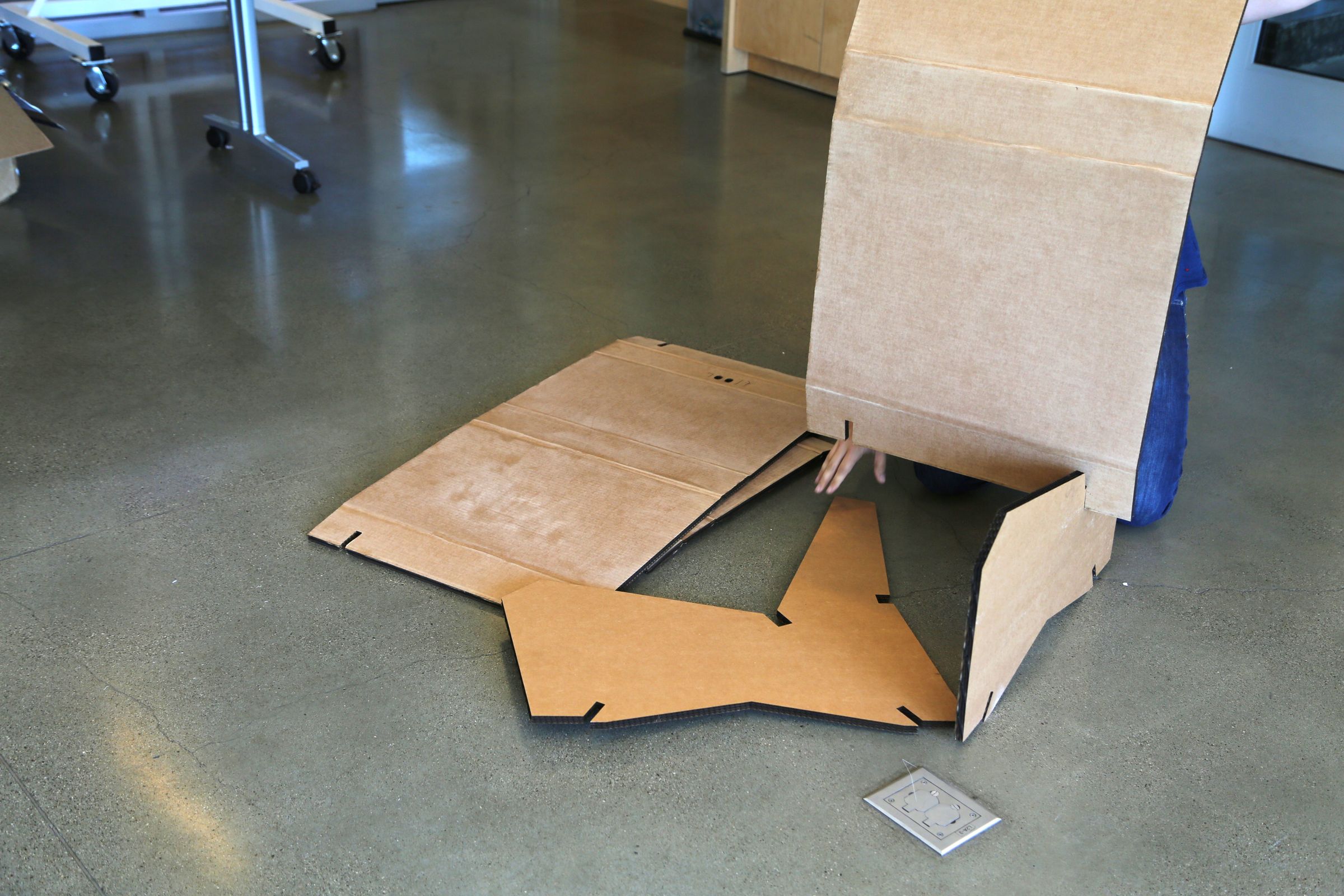 5 Piece Cardboard Lounge Chair : 6 Steps (with Pictures) - Instructables