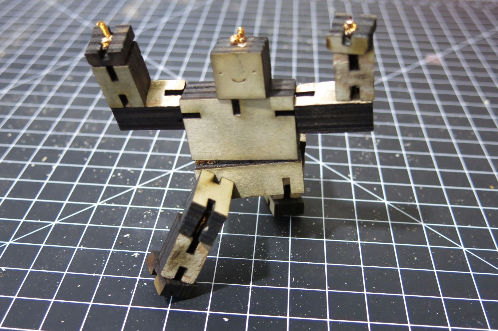 Elasti-Bot: the Posable Wooden Robot : 4 Steps - Instructables