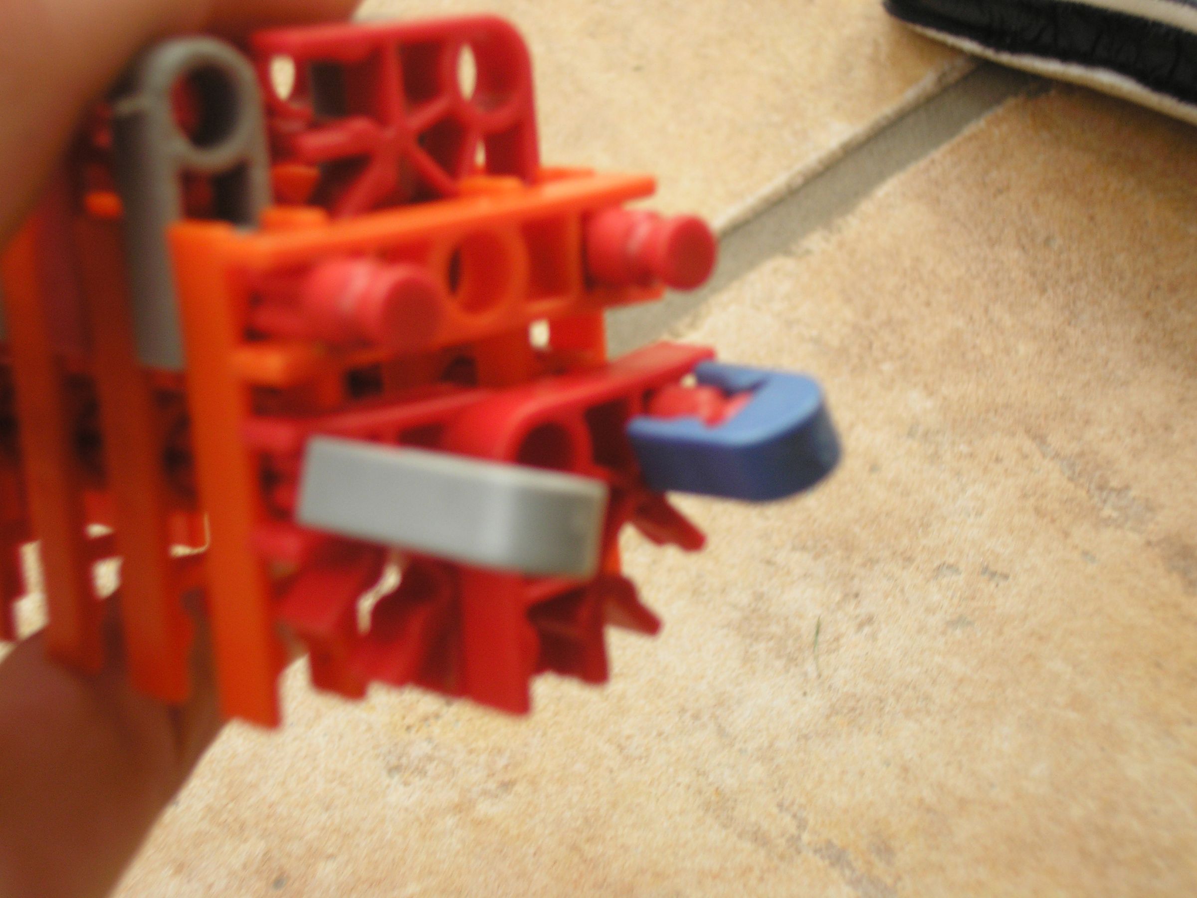 KNEX AUTOLOAD RIFLE WITH HOPPER : 7 Steps - Instructables