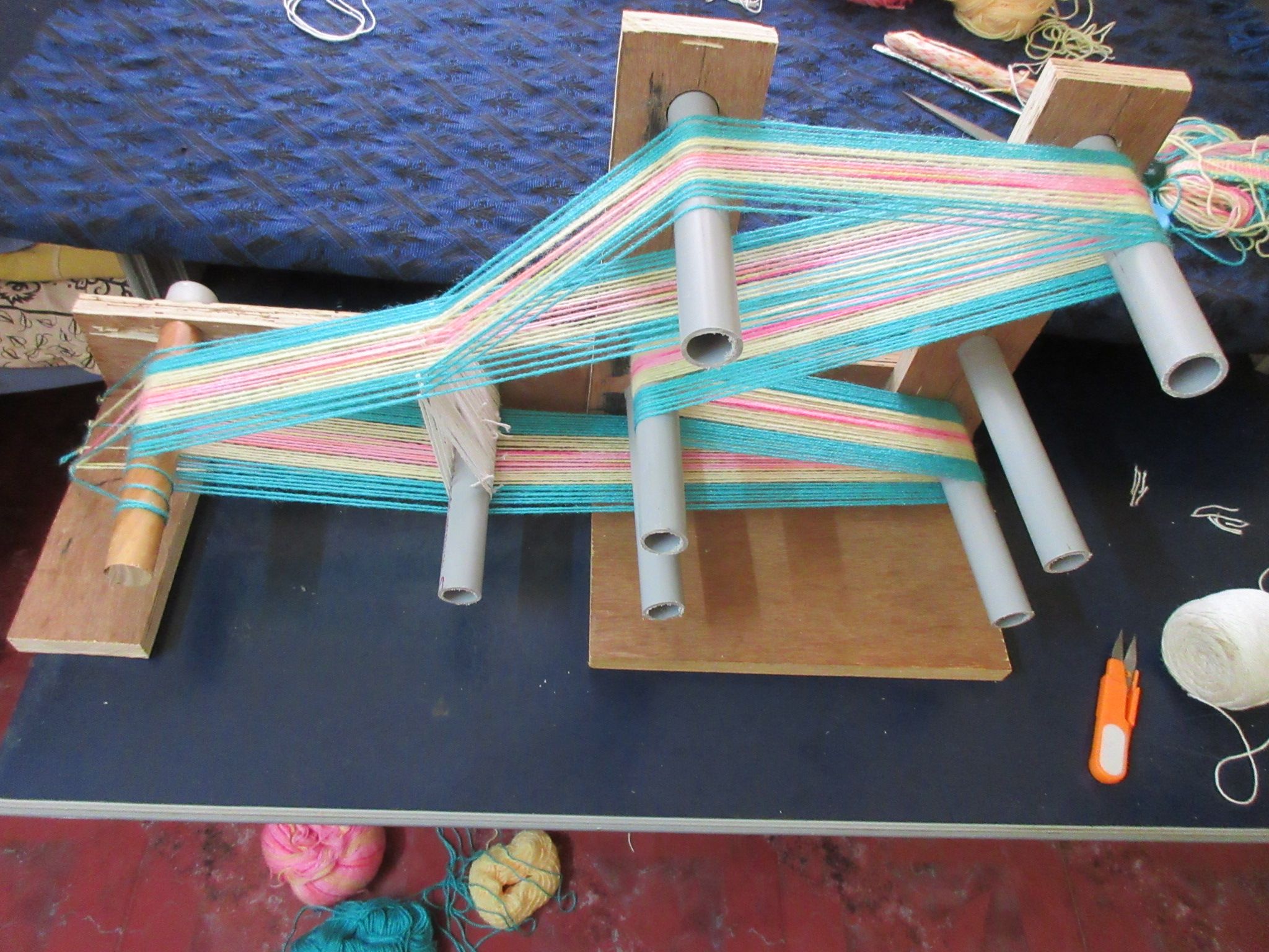 How to Make an Inkle Loom and Weaving a Simple Band : 20 Steps (with ...