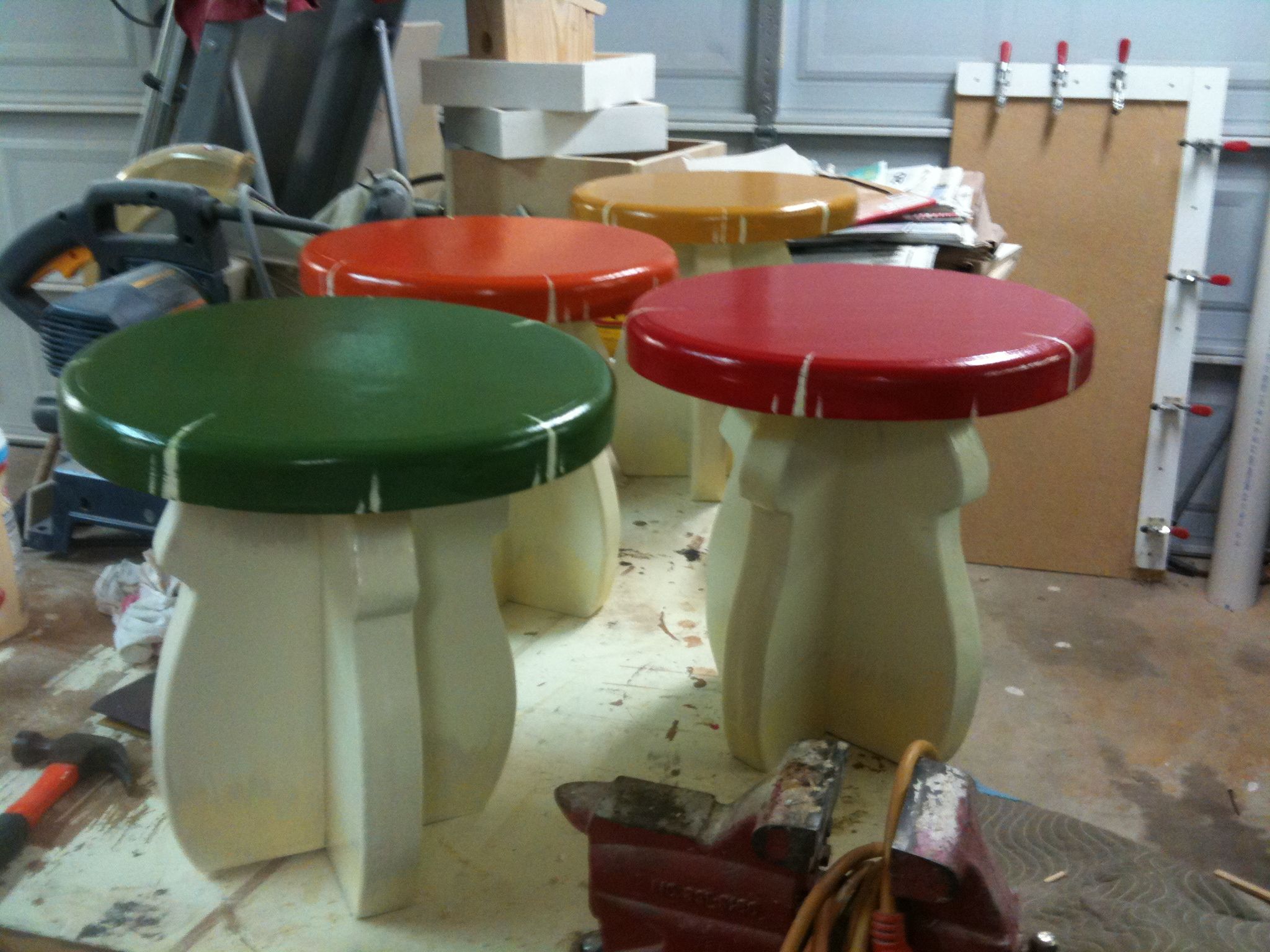 DIY Kids Mushroom Table and Toad Stools Updated : 3 Steps (with ...