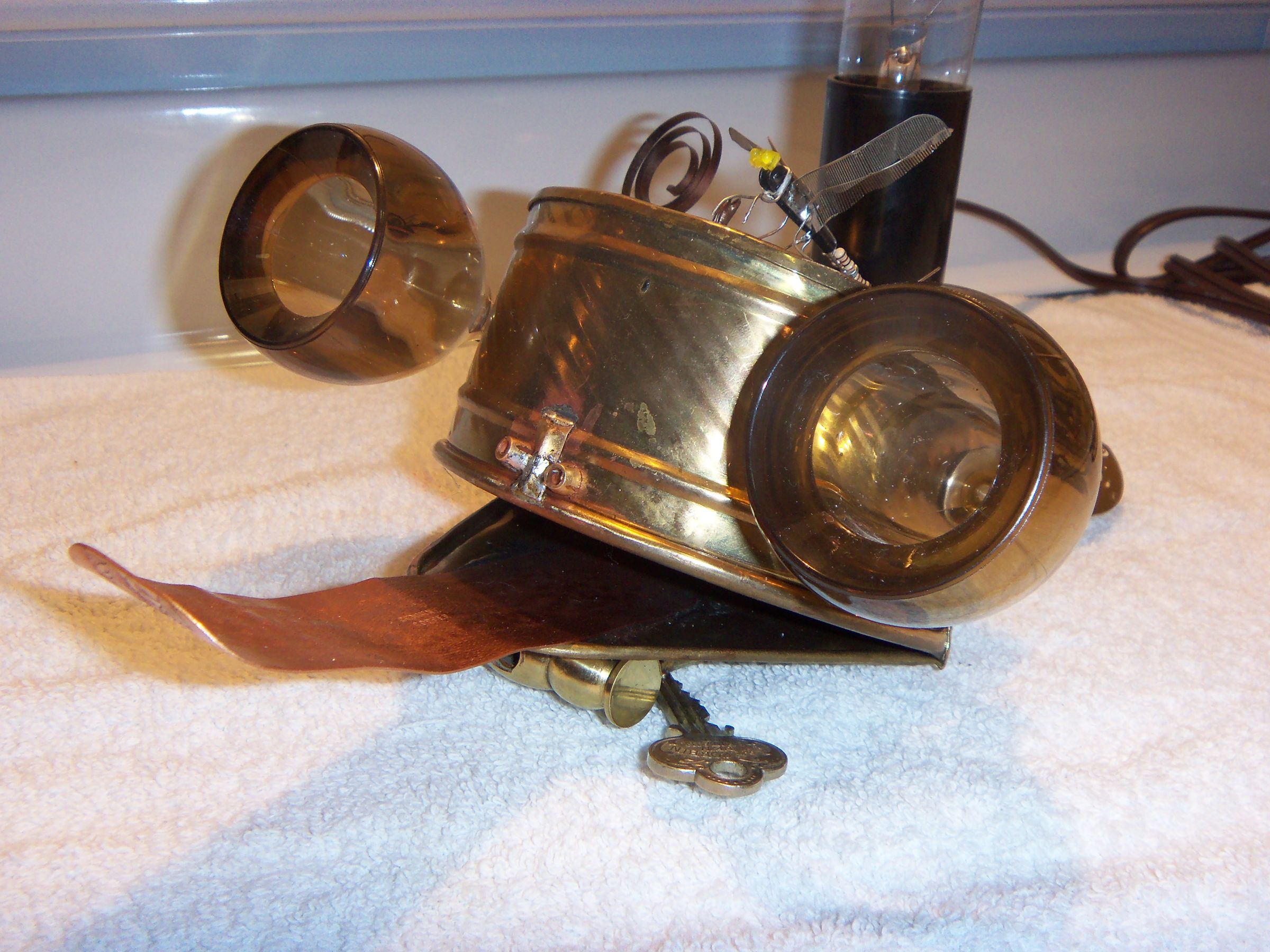 STEAM / DIESEL PUNK FROG LAMP - Instructables