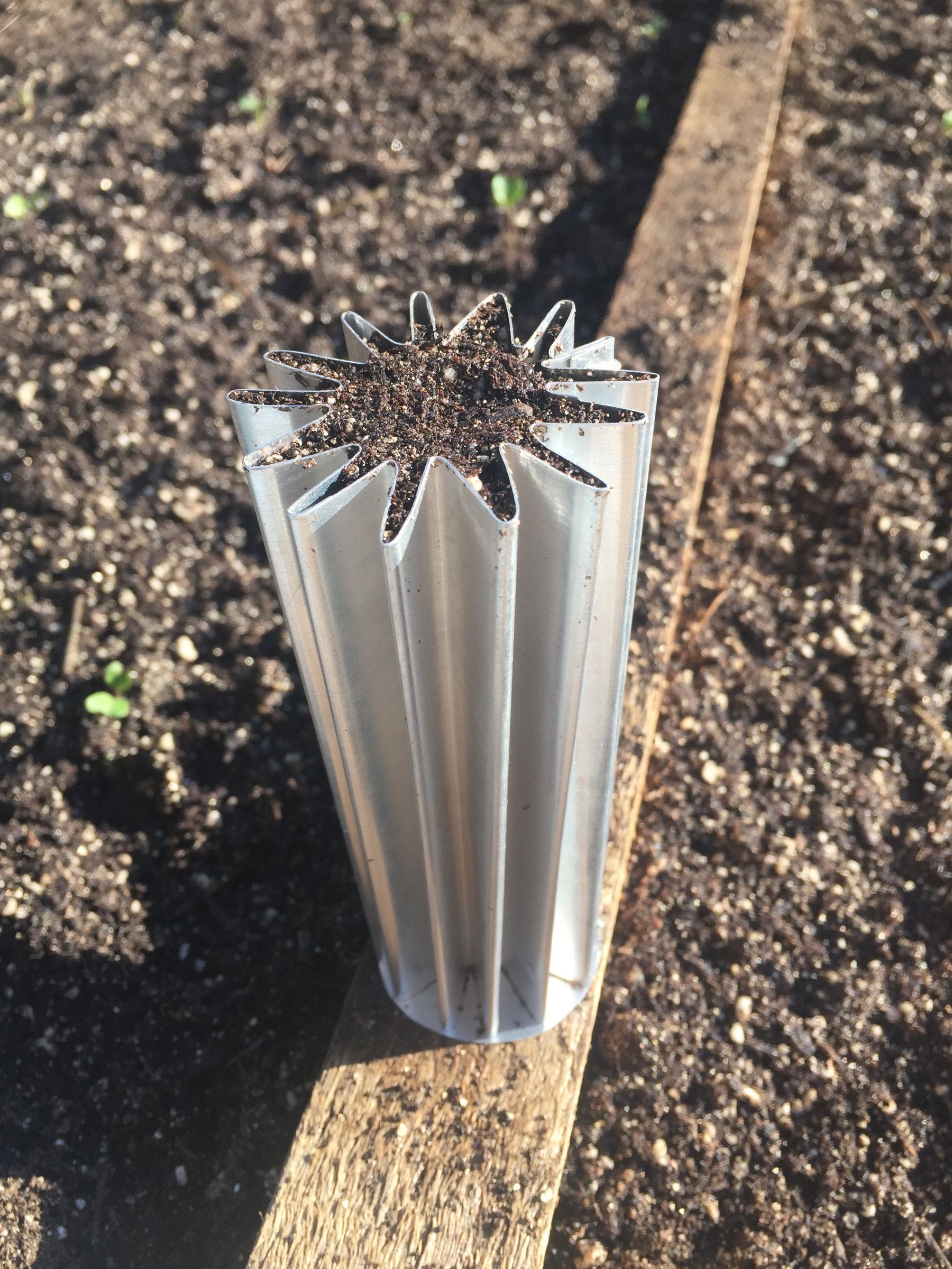 Expandable Planter : 9 Steps - Instructables