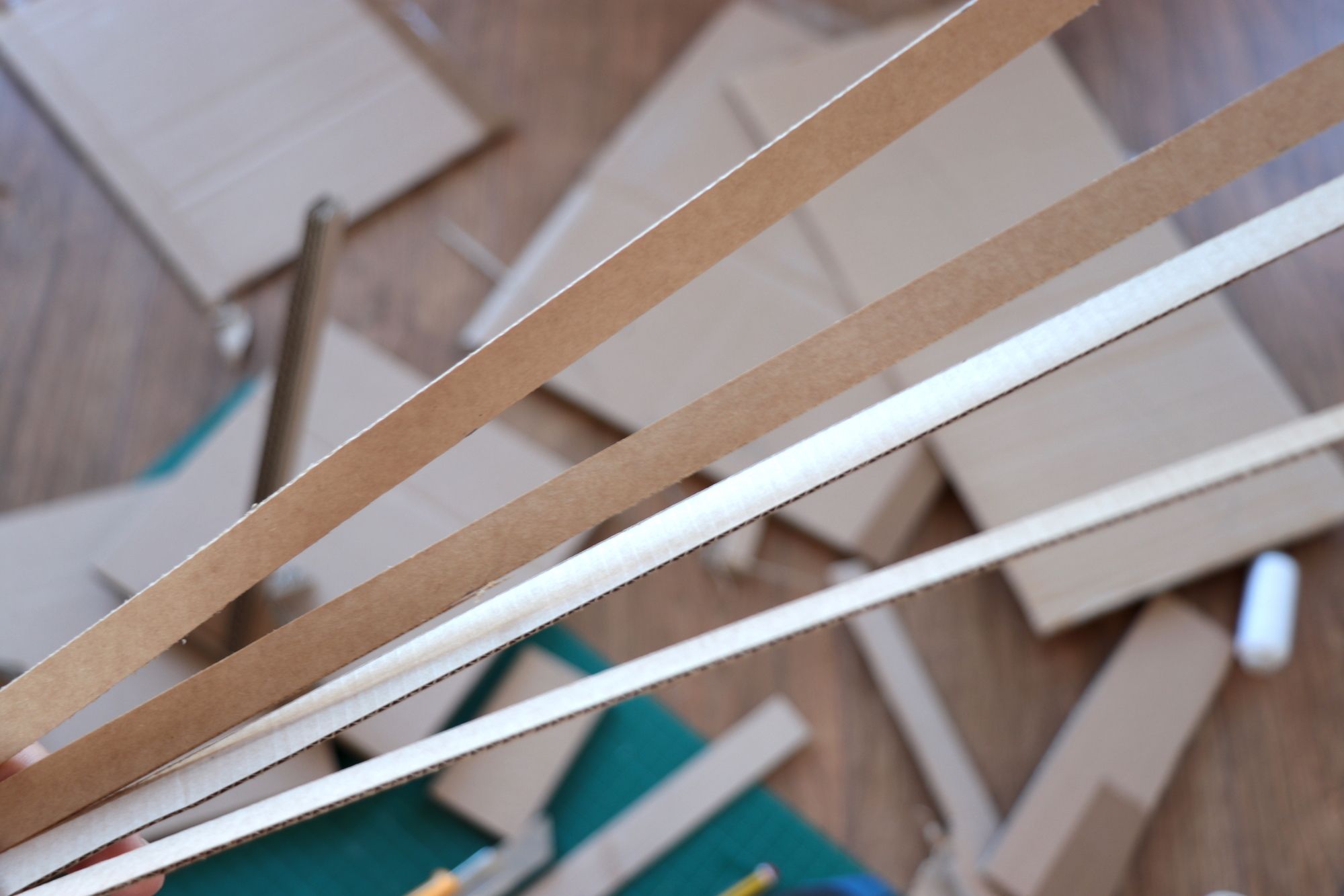 Levitating Side Table Made From Old Cardboard Boxes : 7 Steps (with ...