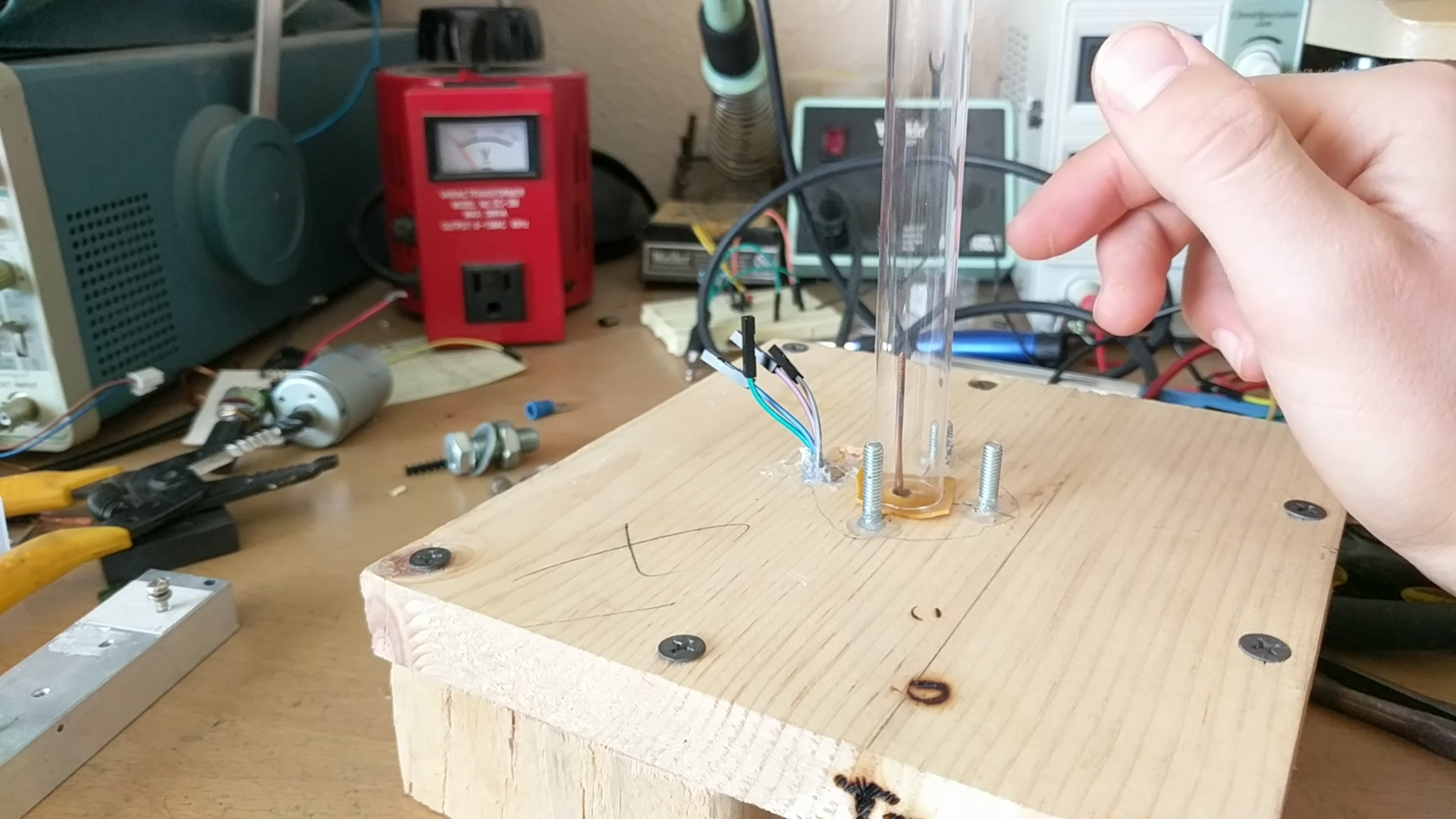 DIY Cathode Ray Tube: Interacting With Electrons : 12 Steps (with ...