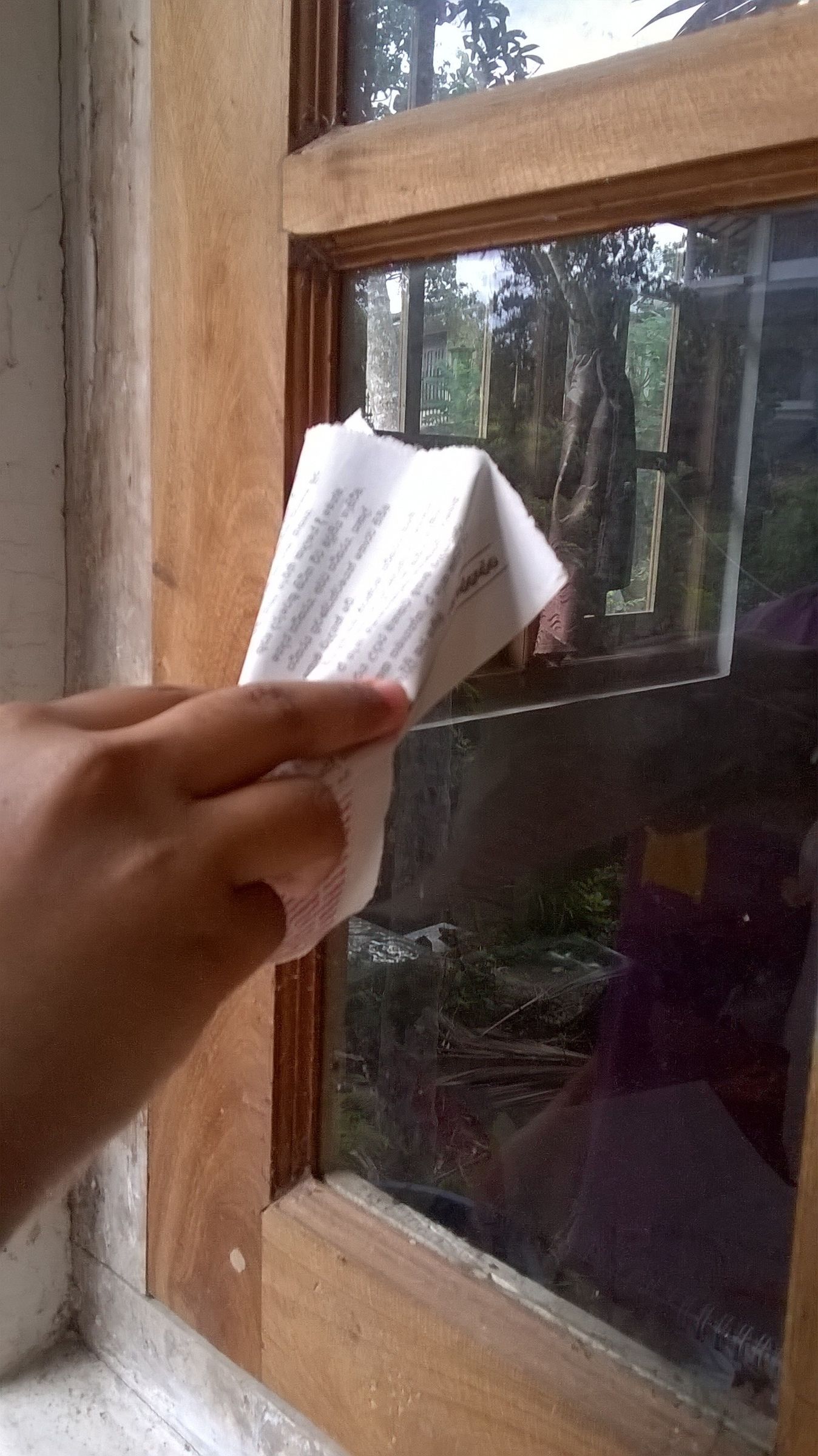 Cleaning the Glass : 3 Steps (with Pictures) - Instructables