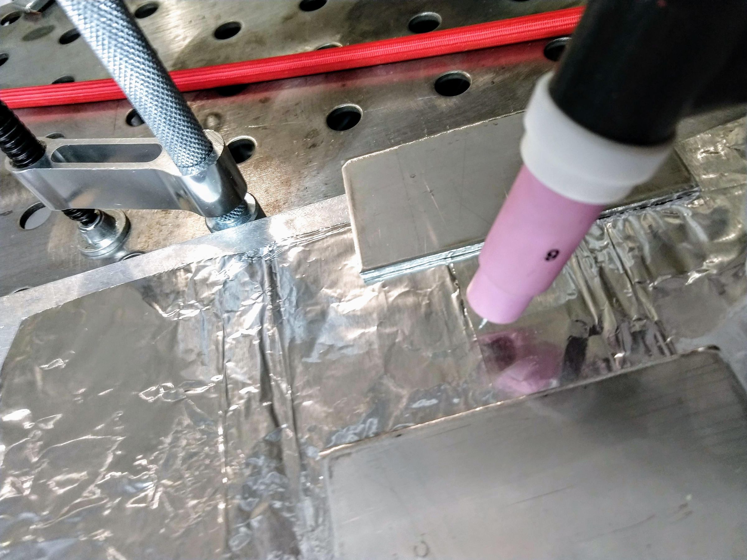 How to Weld Tin Foil : 4 Steps (with Pictures) - Instructables