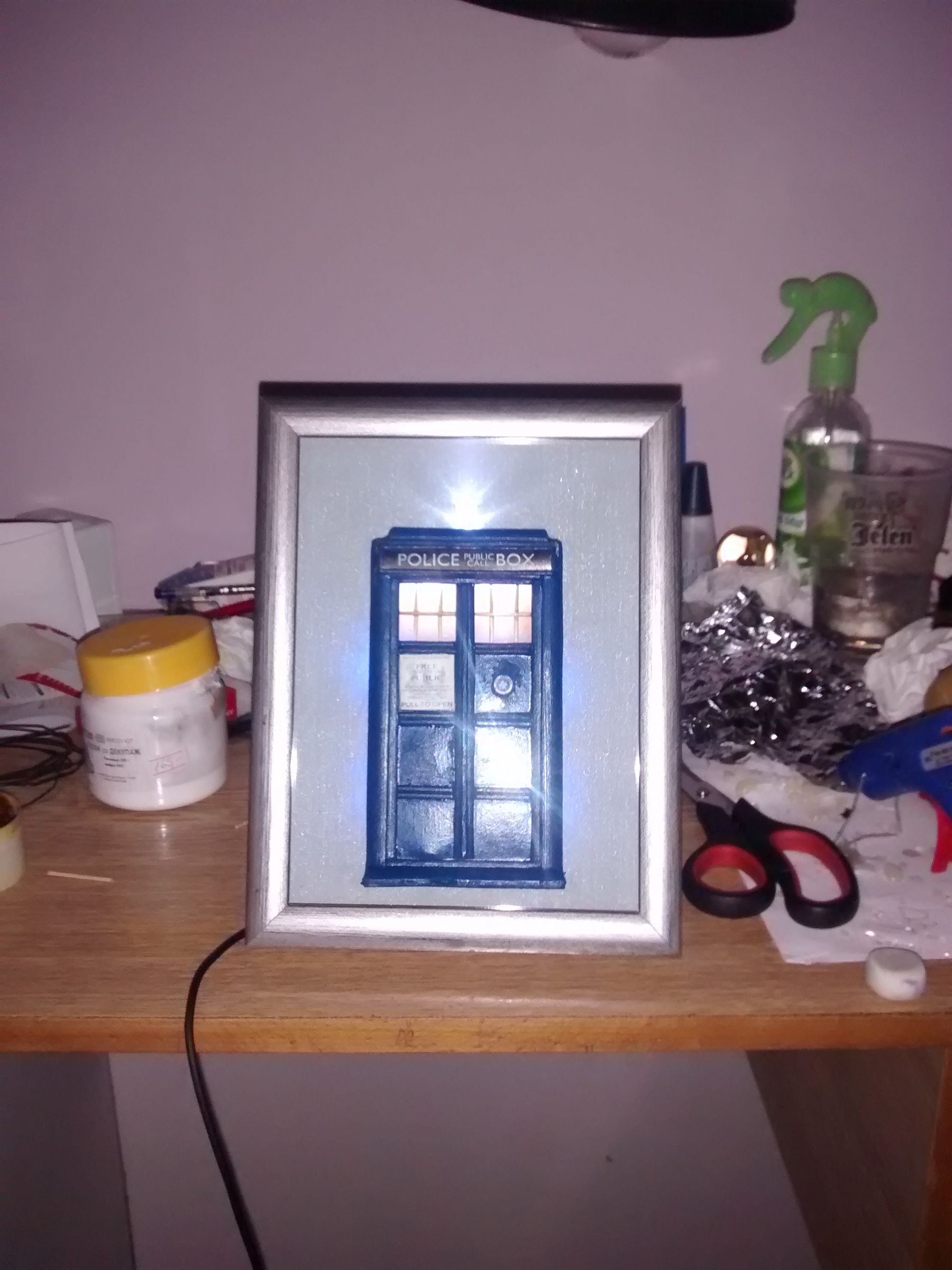 Tardis Lamp (mini) - Instructables