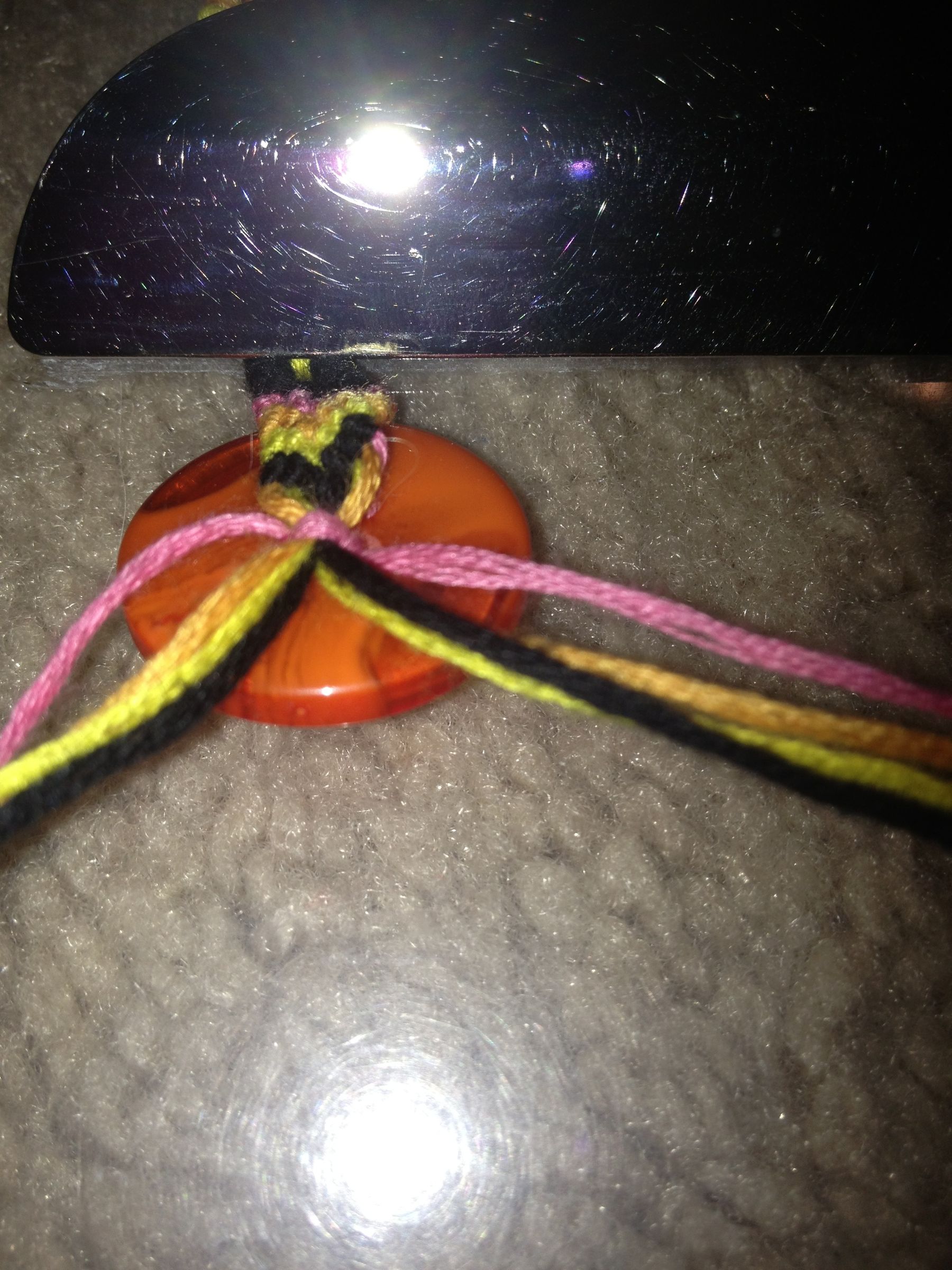 How to Add a Button to a Friendship Bracelet : 7 Steps - Instructables