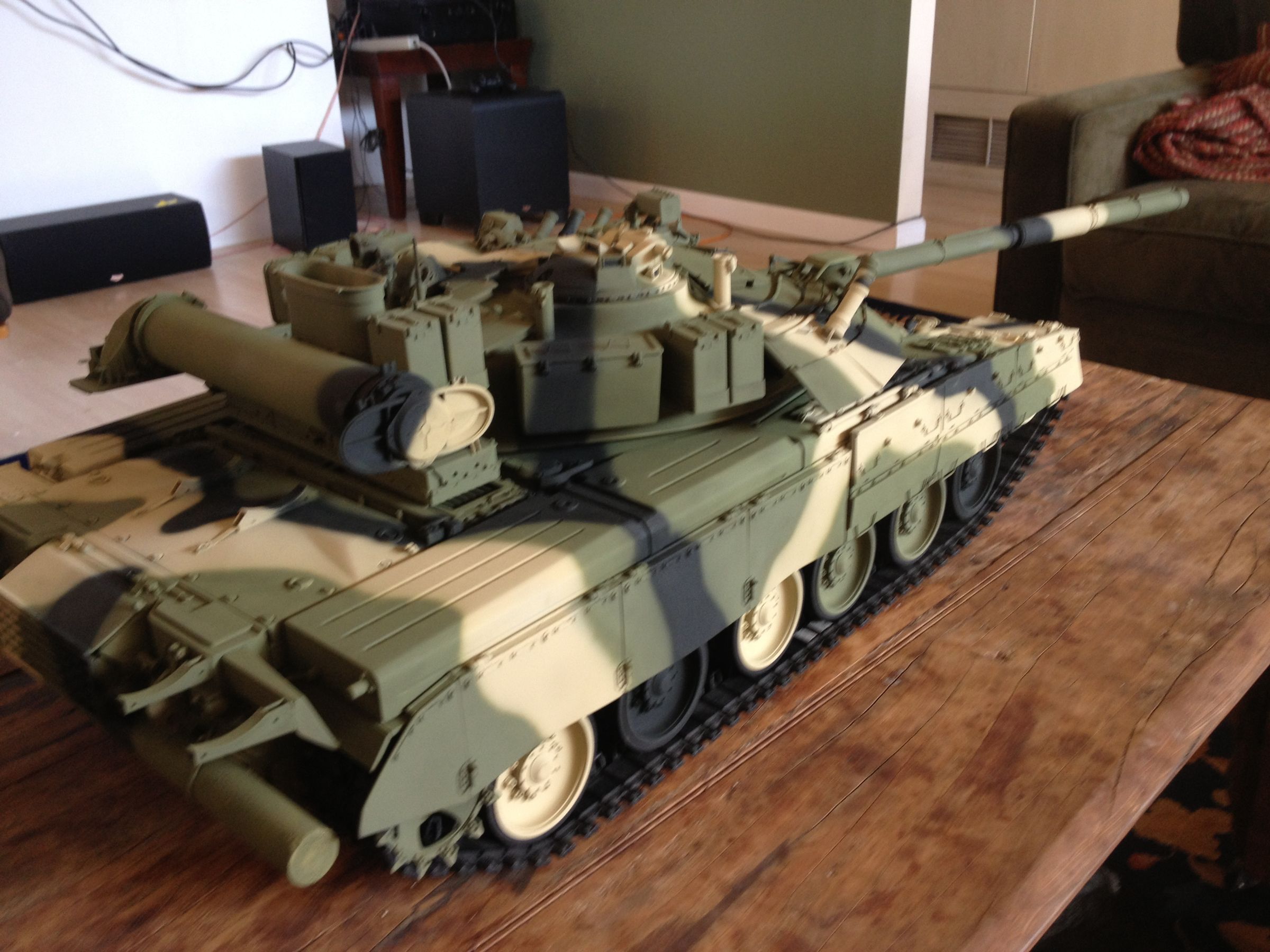 Replica T80 Battle Tank : 9 Steps (with Pictures) - Instructables