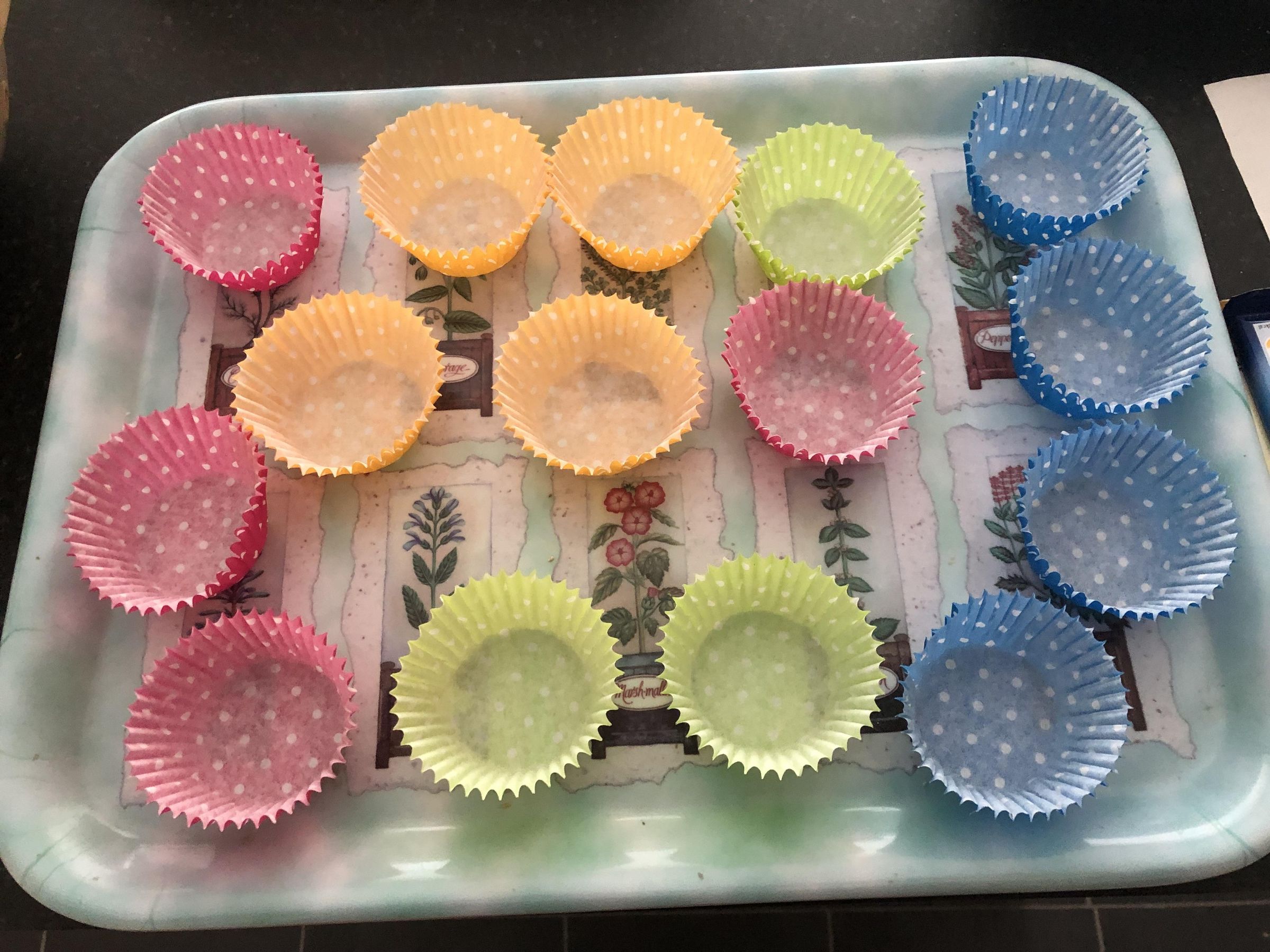 Scrumptious Rum + Raisin Chocolate Flavour Cornflake Cookies : 4 Steps ...