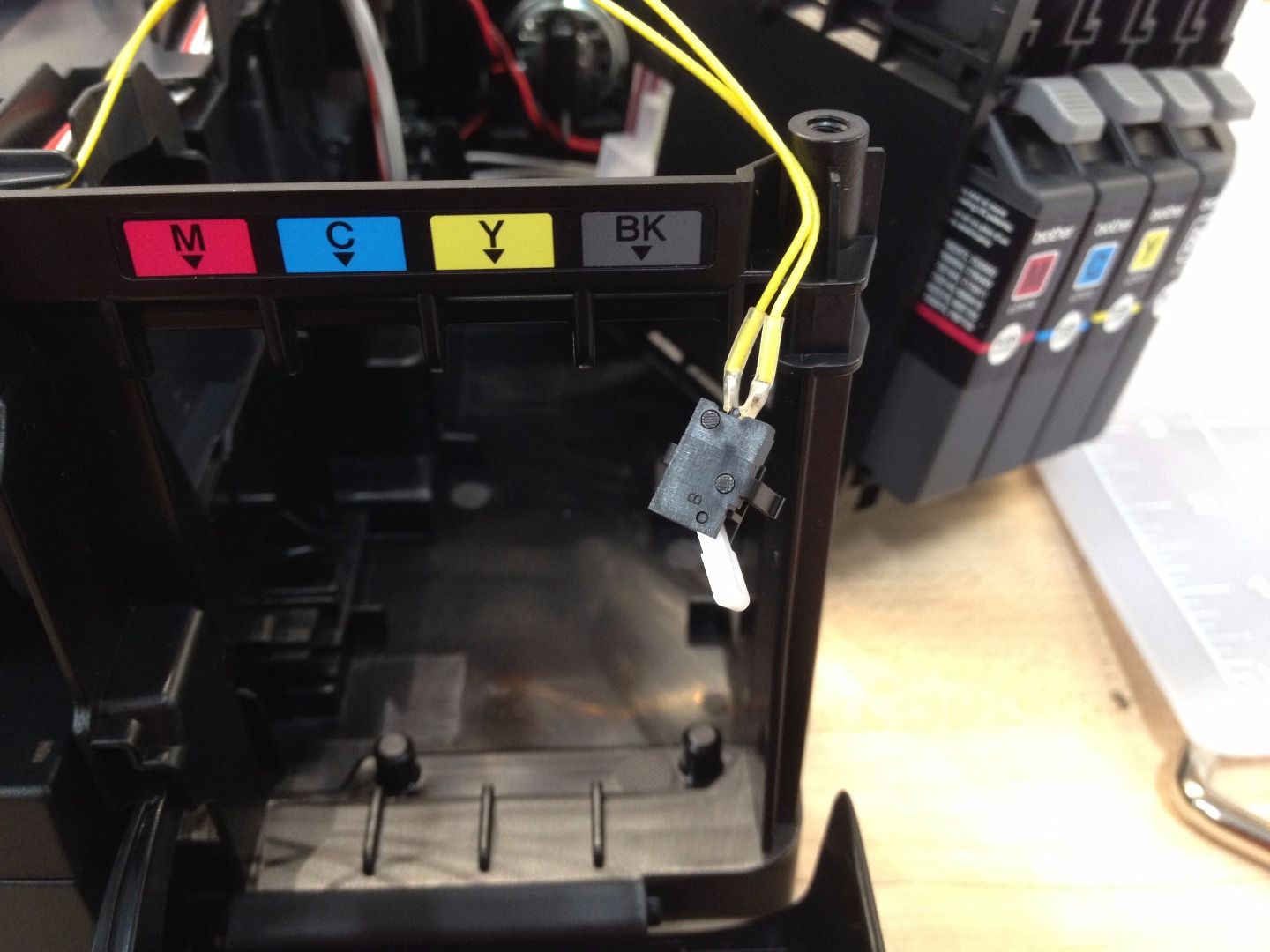 Disassembling a Brother MFC-J450DW Printer : 31 Steps - Instructables