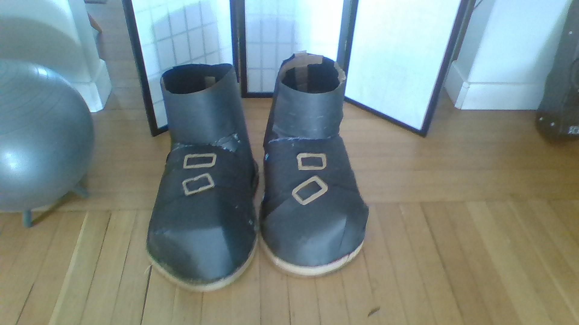 Cardboard Boots(big.) : 9 Steps - Instructables