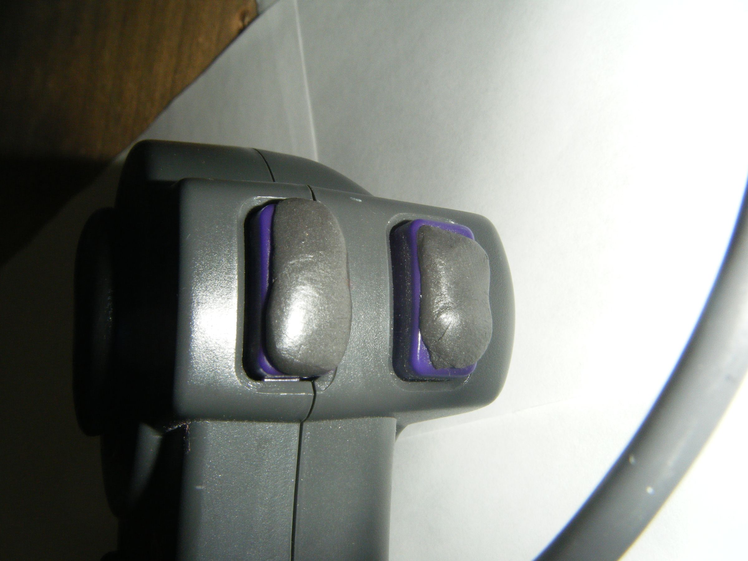 Enhance a Gamepad With Sugru : 5 Steps - Instructables