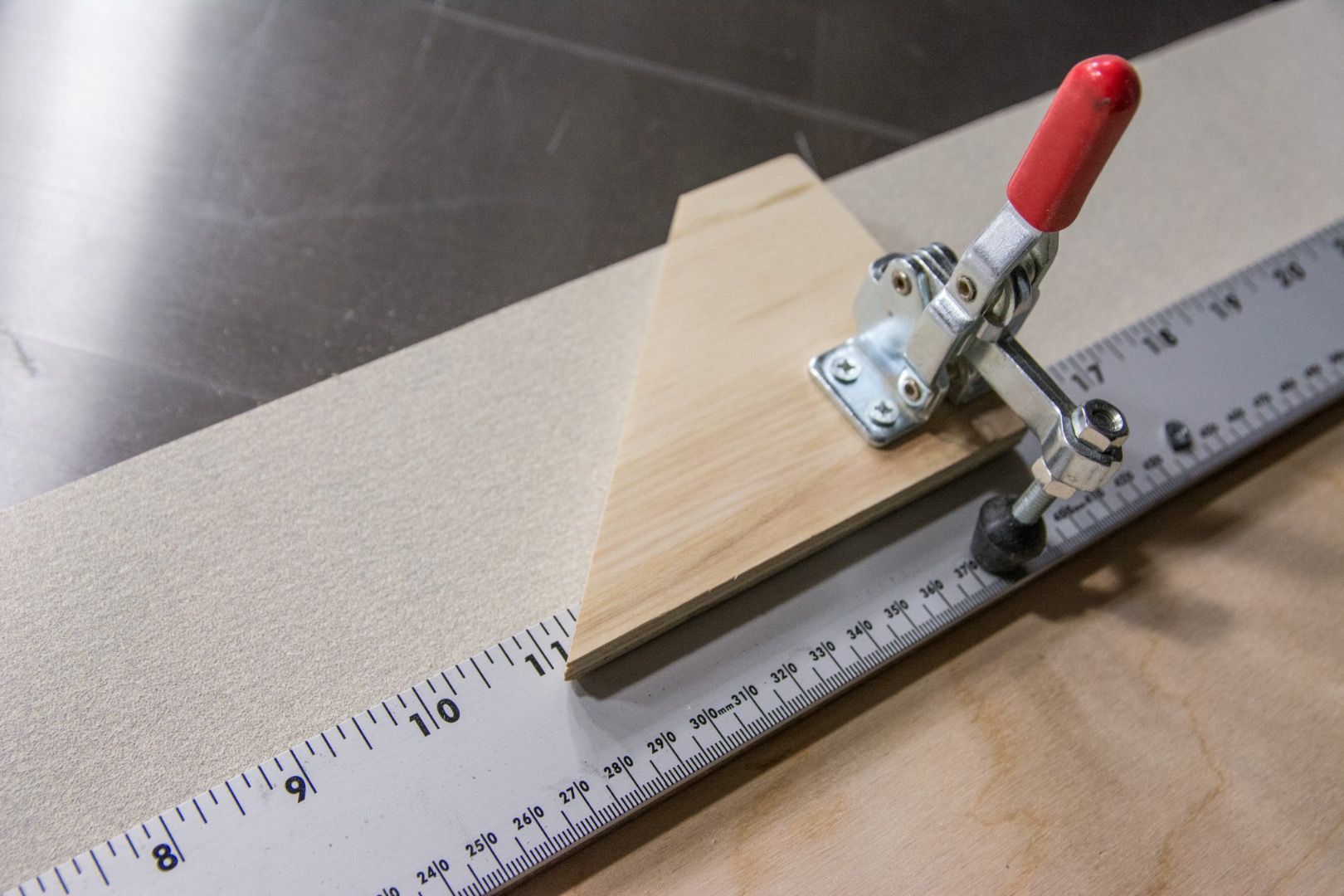 How to Make a Picture Frame Table Saw Sled : 19 Steps (with Pictures ...