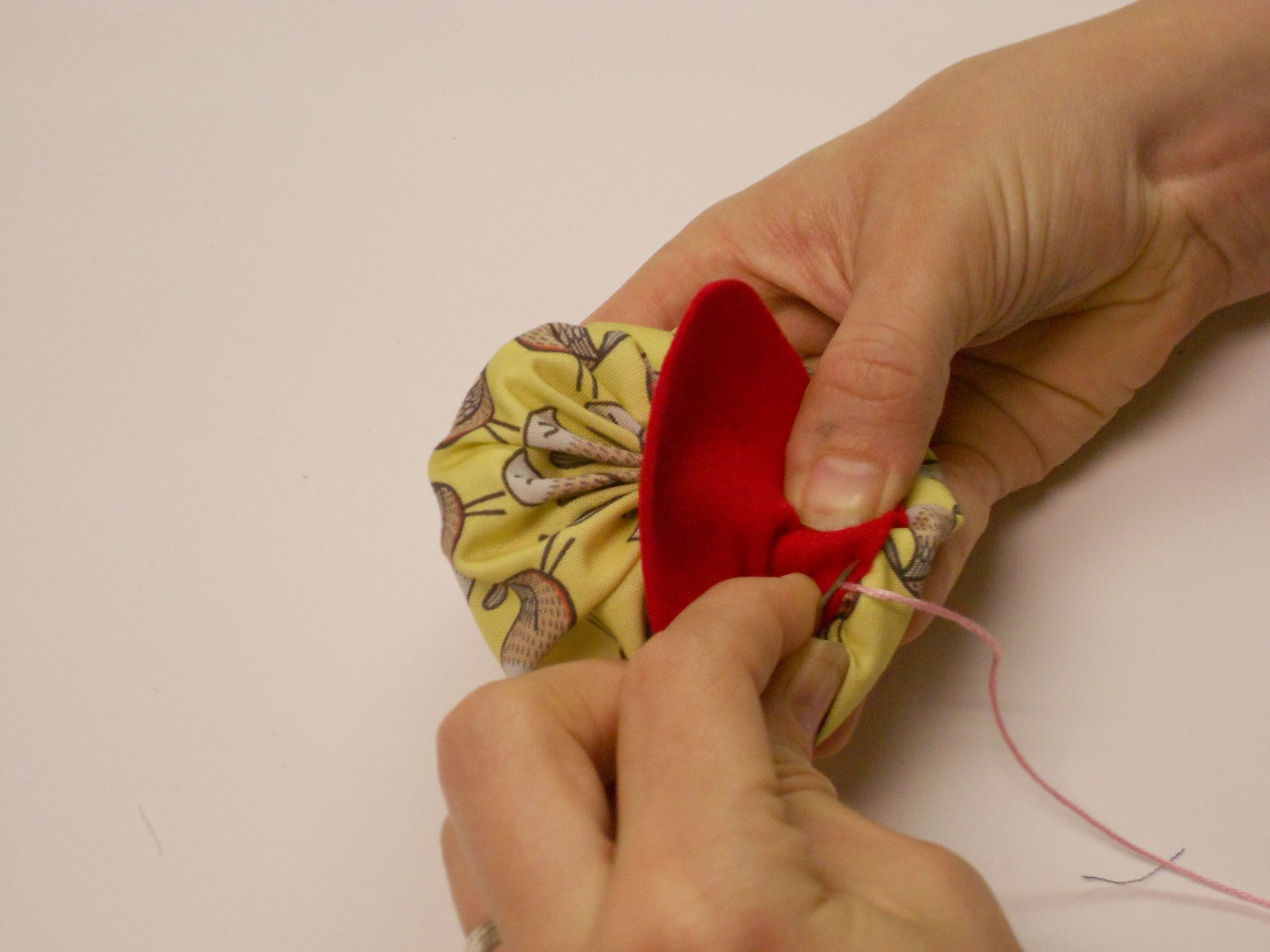 How to Make a Pin Cushion : 4 Steps (with Pictures) - Instructables