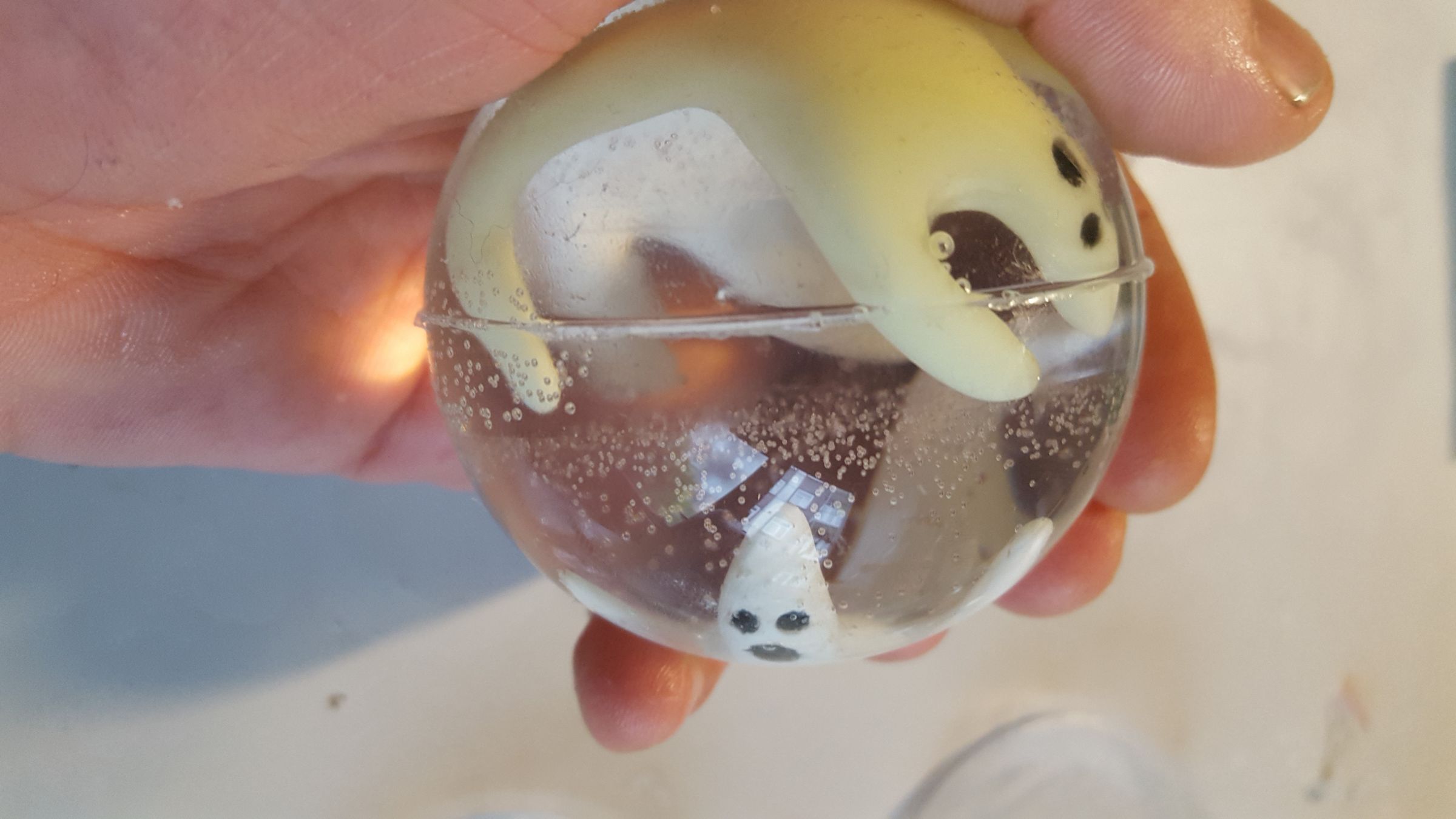 Ghosts in a Shell Bouncing Ball (Glow in the Dark) : 16 Steps (with ...