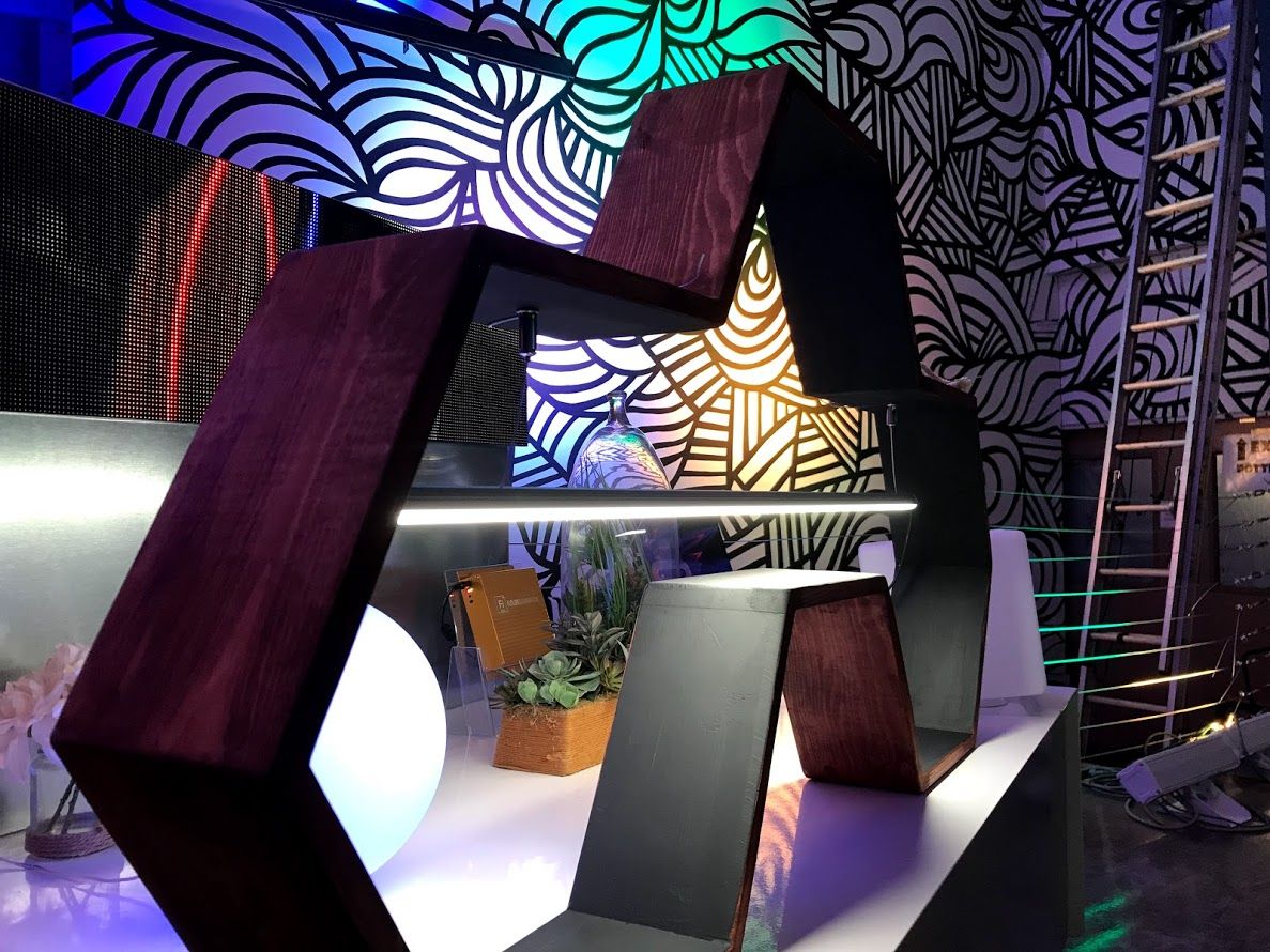 Hexagon Infinity Mirror With LED Lights and Laser Wire : 5 Steps (with ...