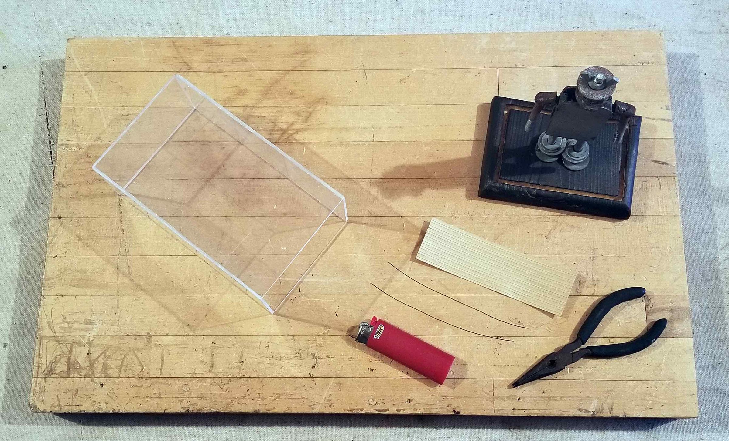 Plexiglass Display Box : 5 Steps (with Pictures) - Instructables