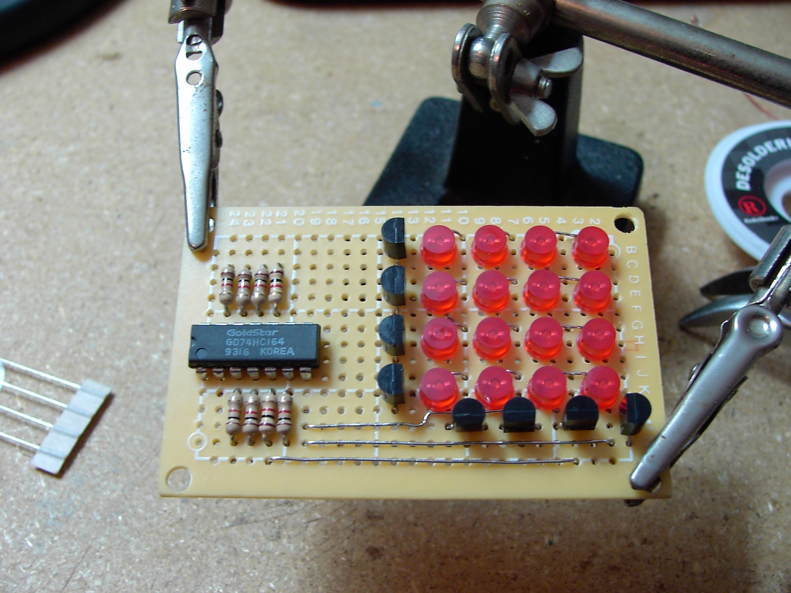 Single Chip, 2 Wire 4x4 LED Matrix - Instructables