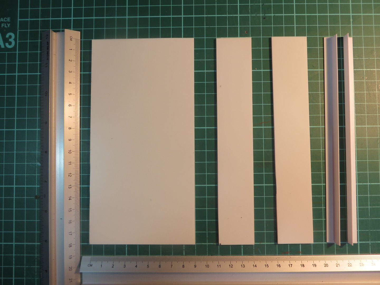 A Simple But Strong Plastic Box : 4 Steps (with Pictures) - Instructables